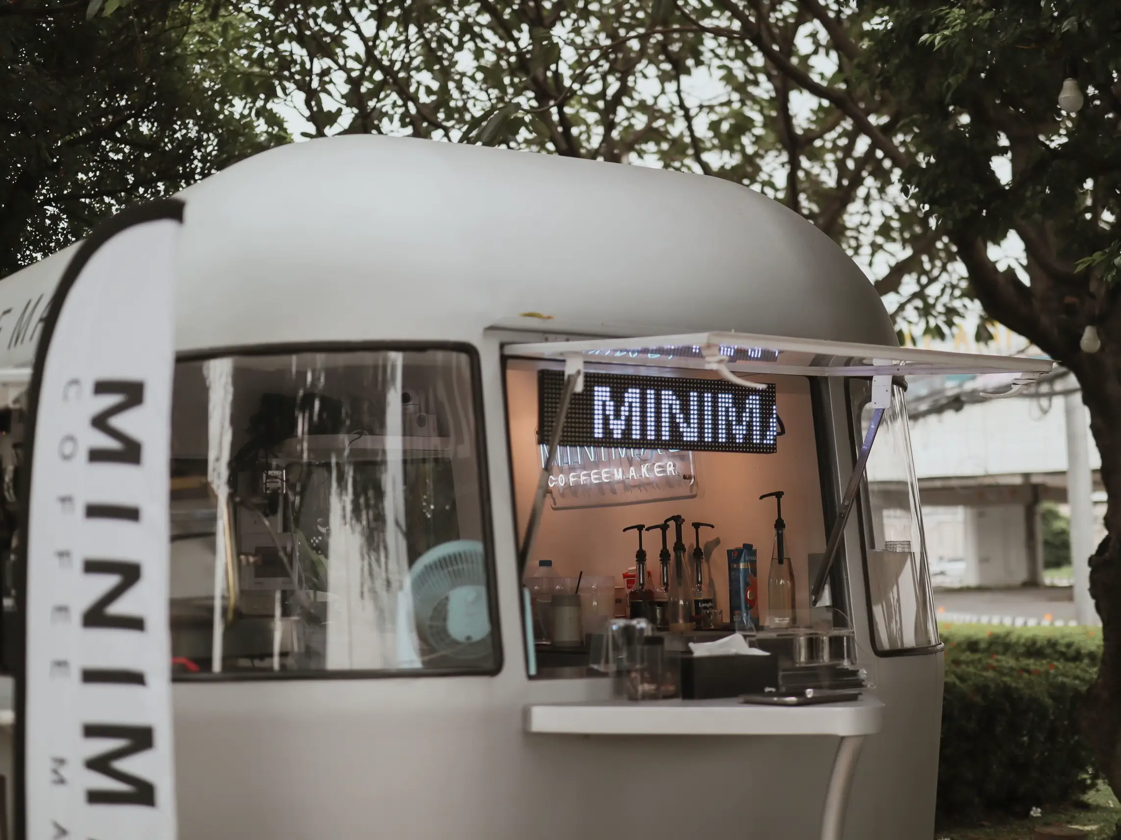 🖤Minimal coffee nimcity , Food Truck Camping Style | แกลเลอรีที่โพสต์โดย May’s Journey | Lemon8