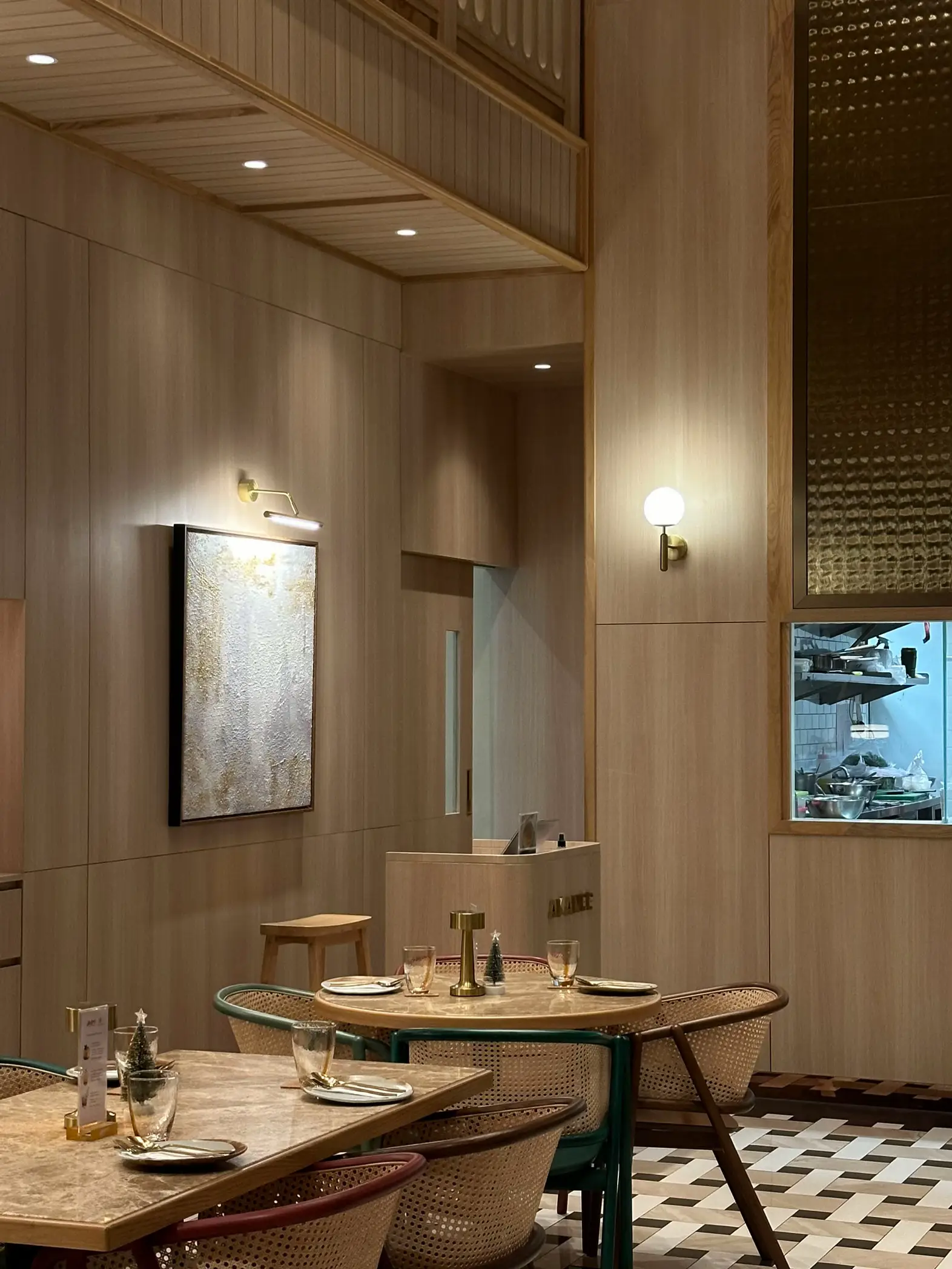 AKANEE อาหารไทย 4 ภาคย่านเอกมัย 🇹🇭 | แกลเลอรีที่โพสต์โดย m. | Lemon8