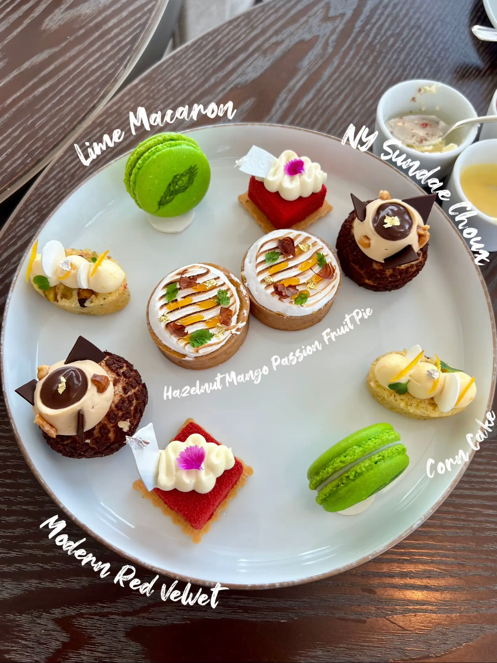 Afternoon Tea สุดหรู Peacock Alley | Waldorf Astoria | Gallery posted ...