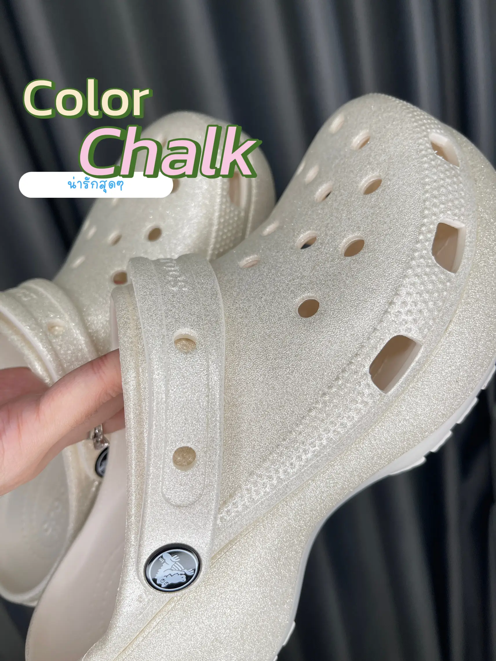 Crocs CLASSIC PLATFORM GLITTER CLOG | แกลเลอรีที่โพสต์โดย Babydewz | Lemon8