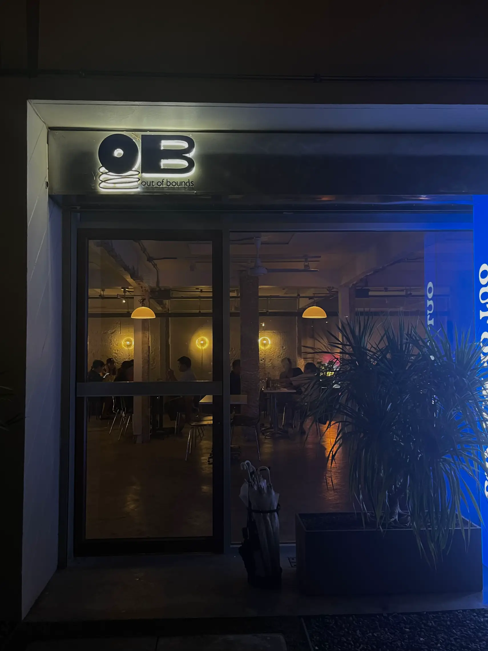 OB - โอบี (Out of Bounds) บาร์สุดชิลเมืองเชียงใหม่ 🍷🍾🥓🌟 | แกลเลอรีที่โพสต์โดย . msdrt 🌷 | Lemon8