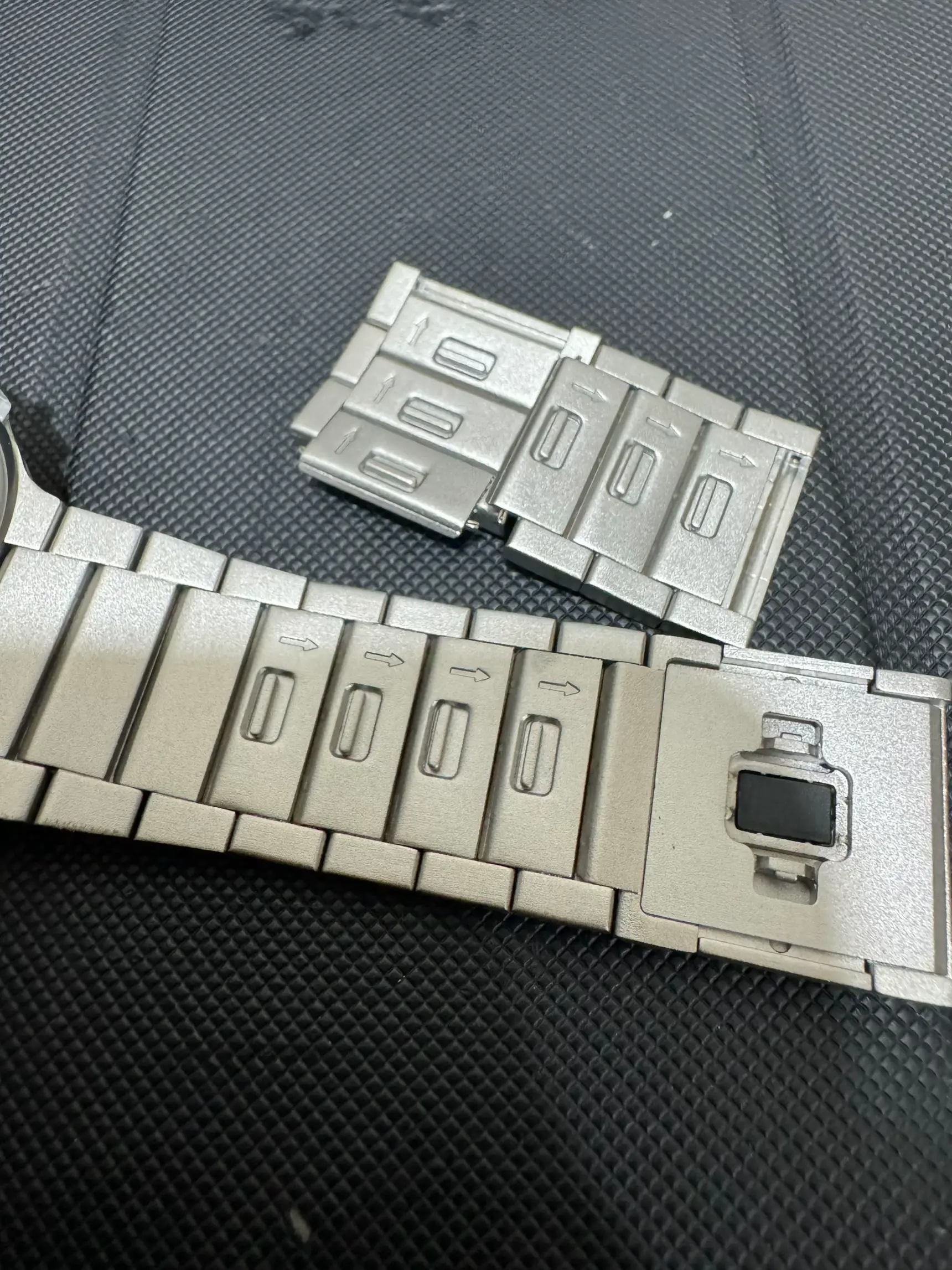 Review สาย Apple watch | Click Magnetic Strap | แกลเลอรีที่โพสต์โดย ...