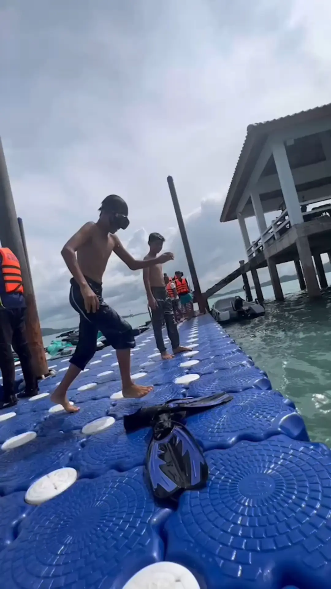 ระหว่างทาง มีสิ่งสวยงาม ซ่อนอย | วิดีโอที่เผยแพร่โดย Hana Phuminan | Lemon8