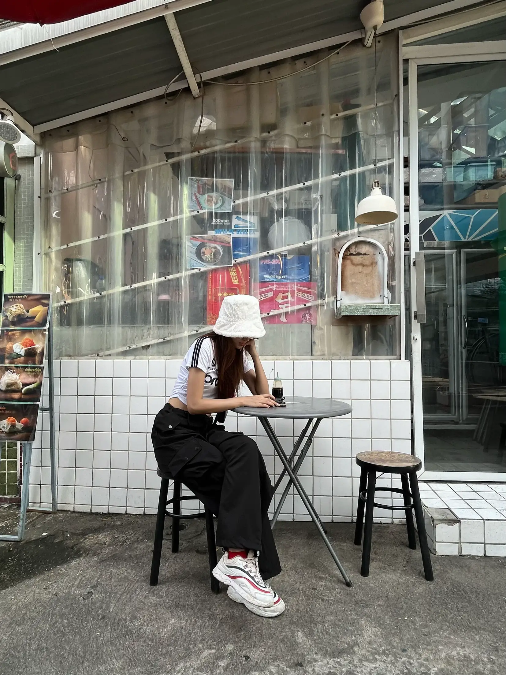 Ootd เจริญกรุง 30😎🤙🏻 แกลเลอรีที่โพสต์โดย Praewpraew Lemon8