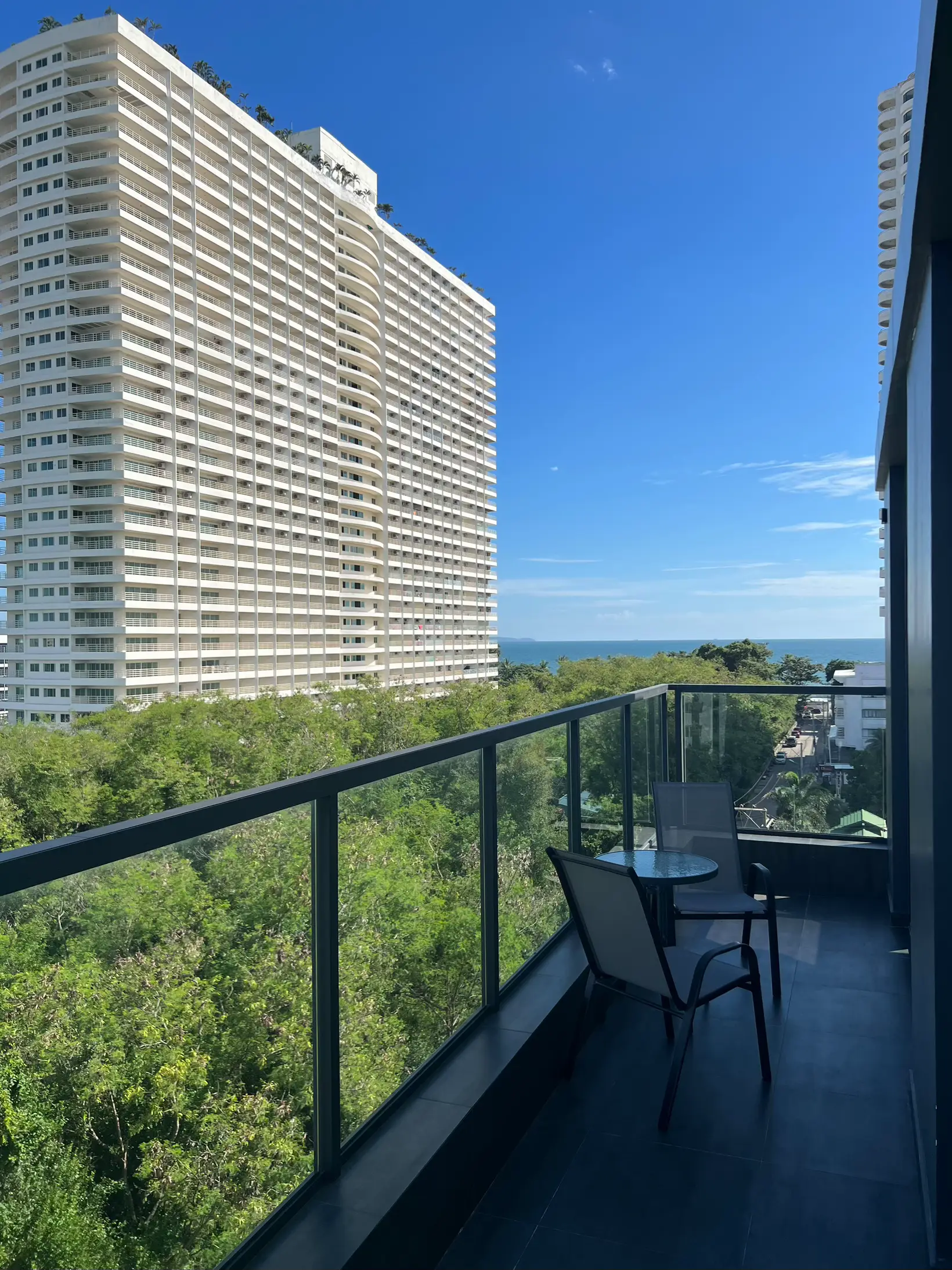 ที่พักใกล้หาดจอมเทียน 🌊 The TJ Hotel 🧸💕 | แกลเลอรีที่โพสต์โดย มัมมี ...