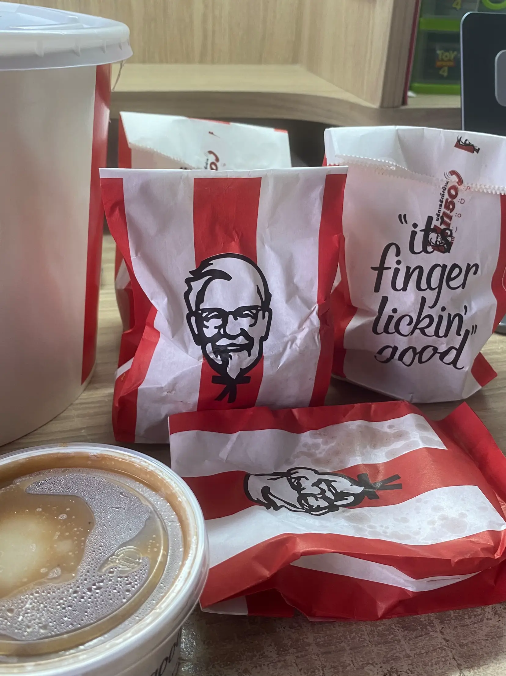 KFC ลด50%ทุกเมนู วันนี้วันเดียว ด่วนๆ‼️ | แกลเลอรีที่โพสต์โดย lyviews ...