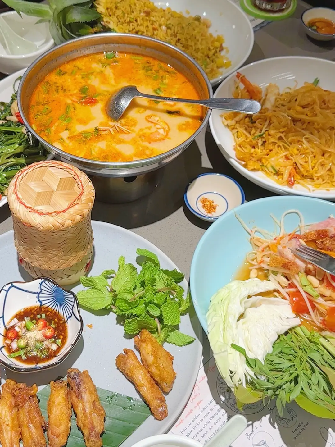 Trải nghiệm quán Thái - Mak Mak Thai Kitchen | Bộ sưu tập do Mymole ăn ...