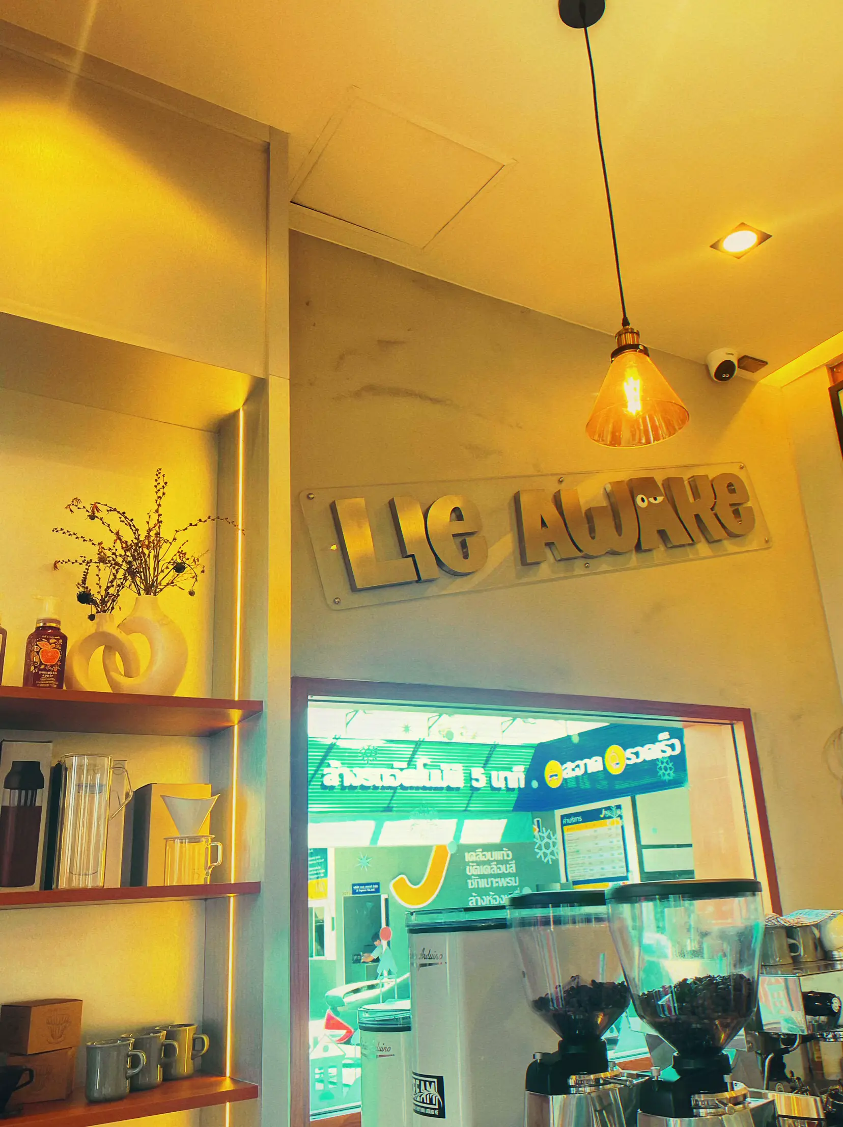 Lie awake cafeน้อนแมวดำเปิดใหม่ย่านบางหว้า🐈‍⬛ | แกลเลอรีที่โพสต์โดย ...