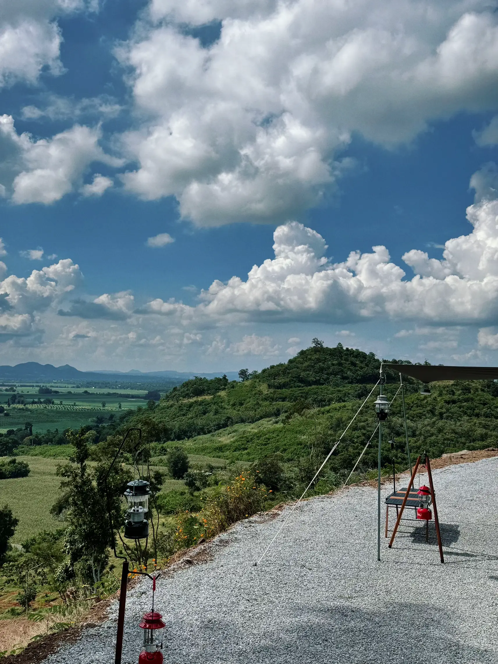 Watthana Mountain Camp 🌳🏕️ ปากช่อง,เขาใหญ่ | แกลเลอรีที่โพสต์โดย สิริชอบเที่ยว | Lemon8