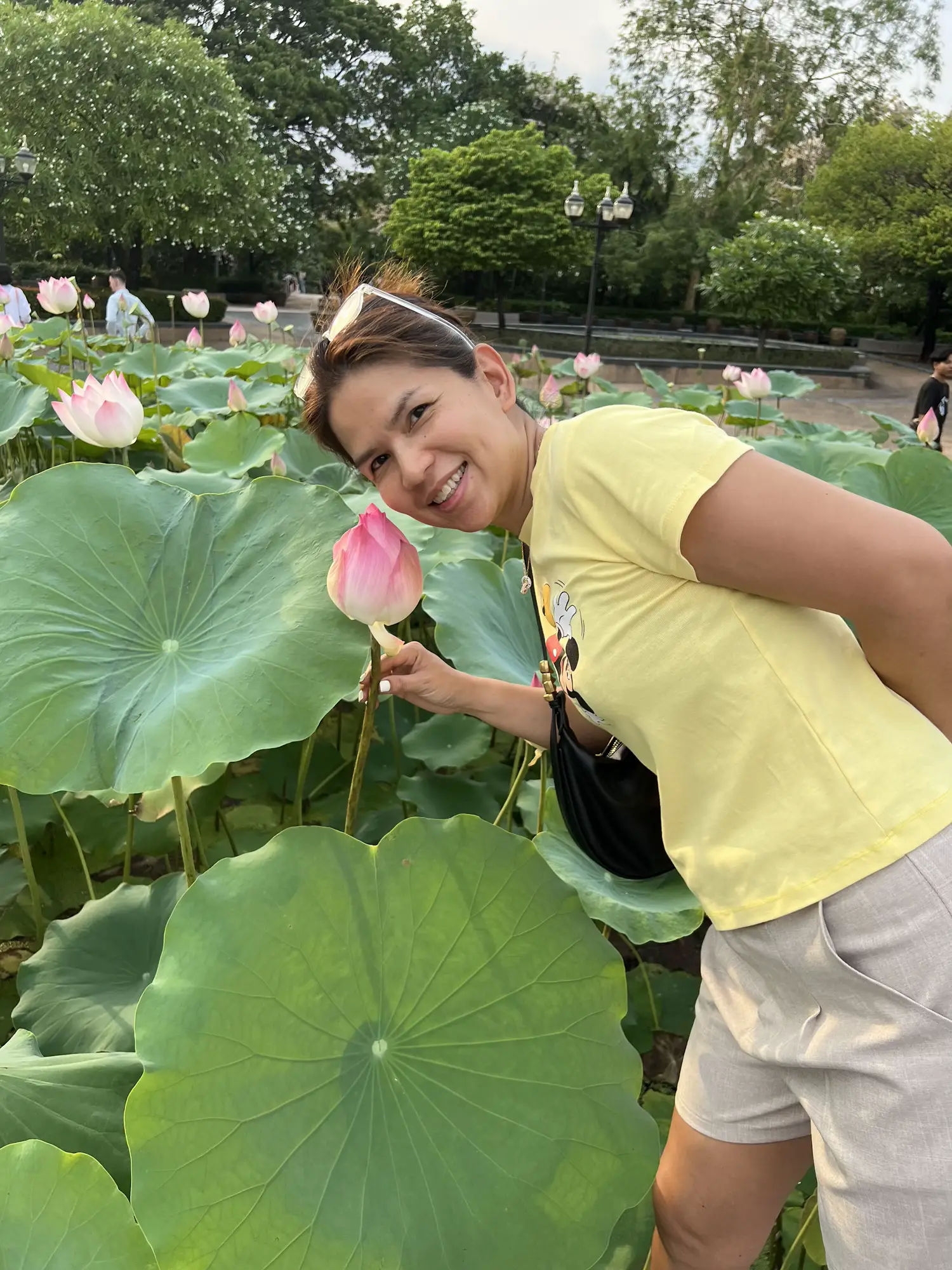 สวนสาธารณะ ใก้ลbts(สวนสมเด็จพระนางเจ้าสิริกิติ์ฯ)🌸⛲️🌤️🍄🌵🍁 | แกลเลอรีที่โพสต์โดย Sataporn Ka | Lemon8