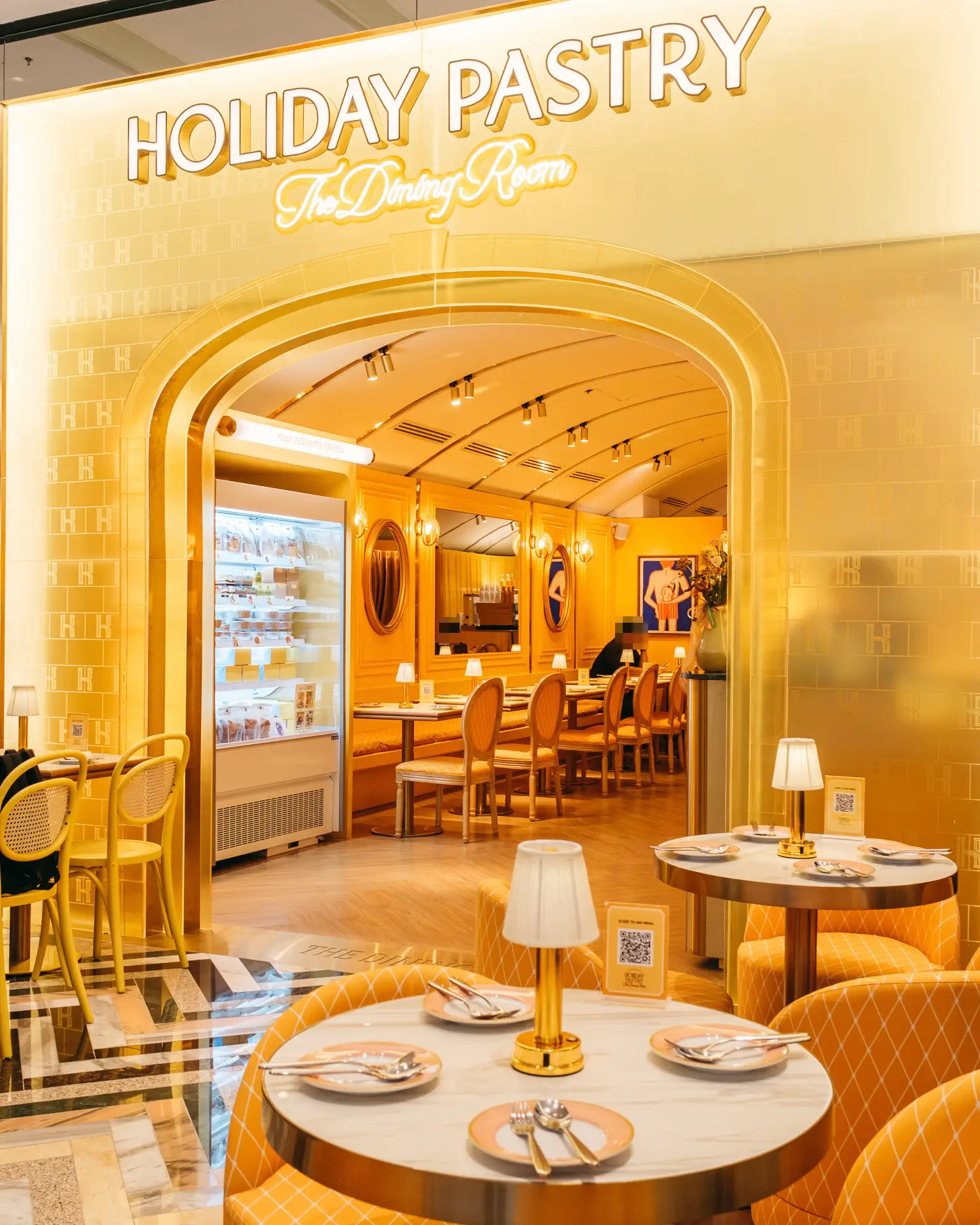 HOLIDAY PASTRY “The Dining Room” ชั้น 7 centralwOrld | แกลเลอรีที่โพสต์ ...