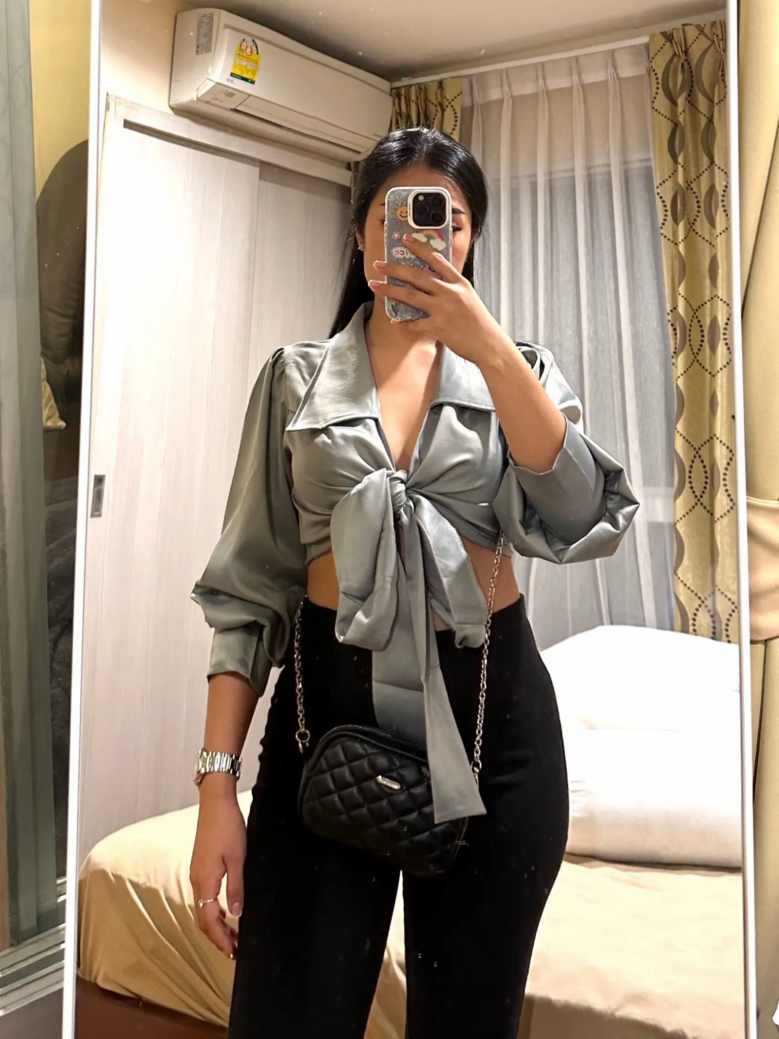 Outfit with myfriend😬 | แกลเลอรีที่โพสต์โดย Thasita patty | Lemon8