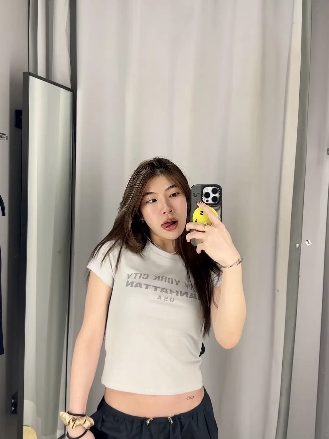 ถ่ายรูปหน้ากระจกยังไงให้ไลค์พุ่งงงง☺️💕 | แกลเลอรีที่โพสต์โดย janista | Lemon8