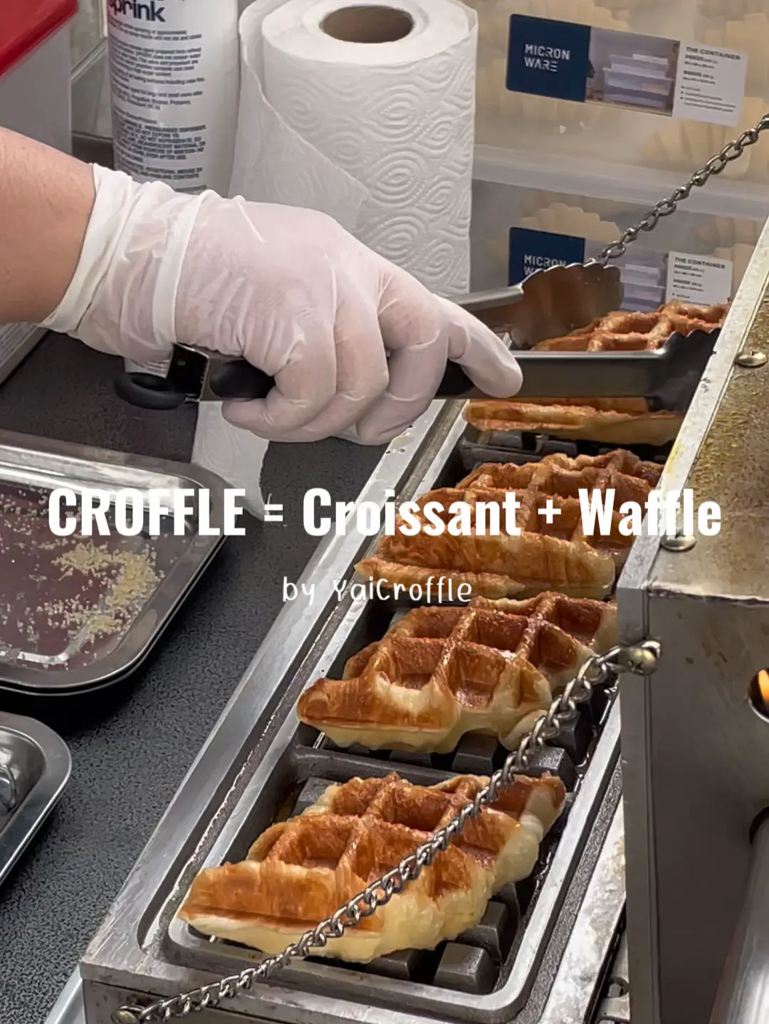 CROFFLE = 🥐 + 🧇 | วิดีโอที่เผยแพร่โดย ยายยยาย | Lemon8