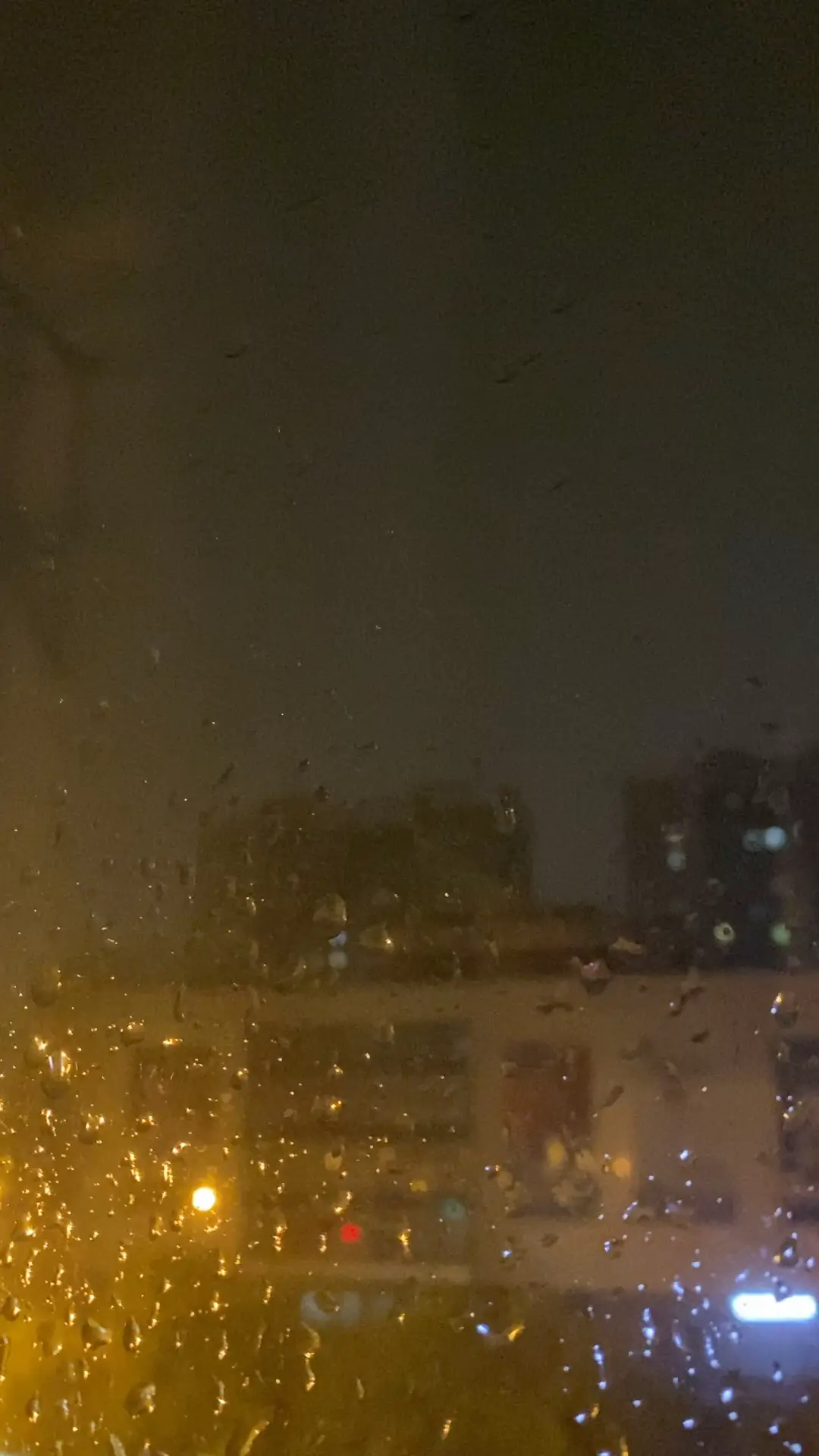 rainy day | วิดีโอที่เผยแพร่โดย 透 | Lemon8