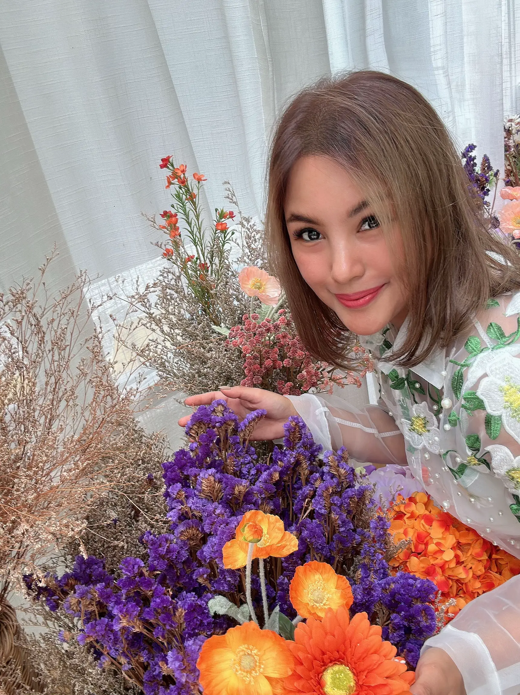 คาเฟ่ดอกไม้ สุขุมวิท34🥰 Ryoku cafe flower 💐 | แกลเลอรีที่โพสต์โดย Madame Micky | Lemon8