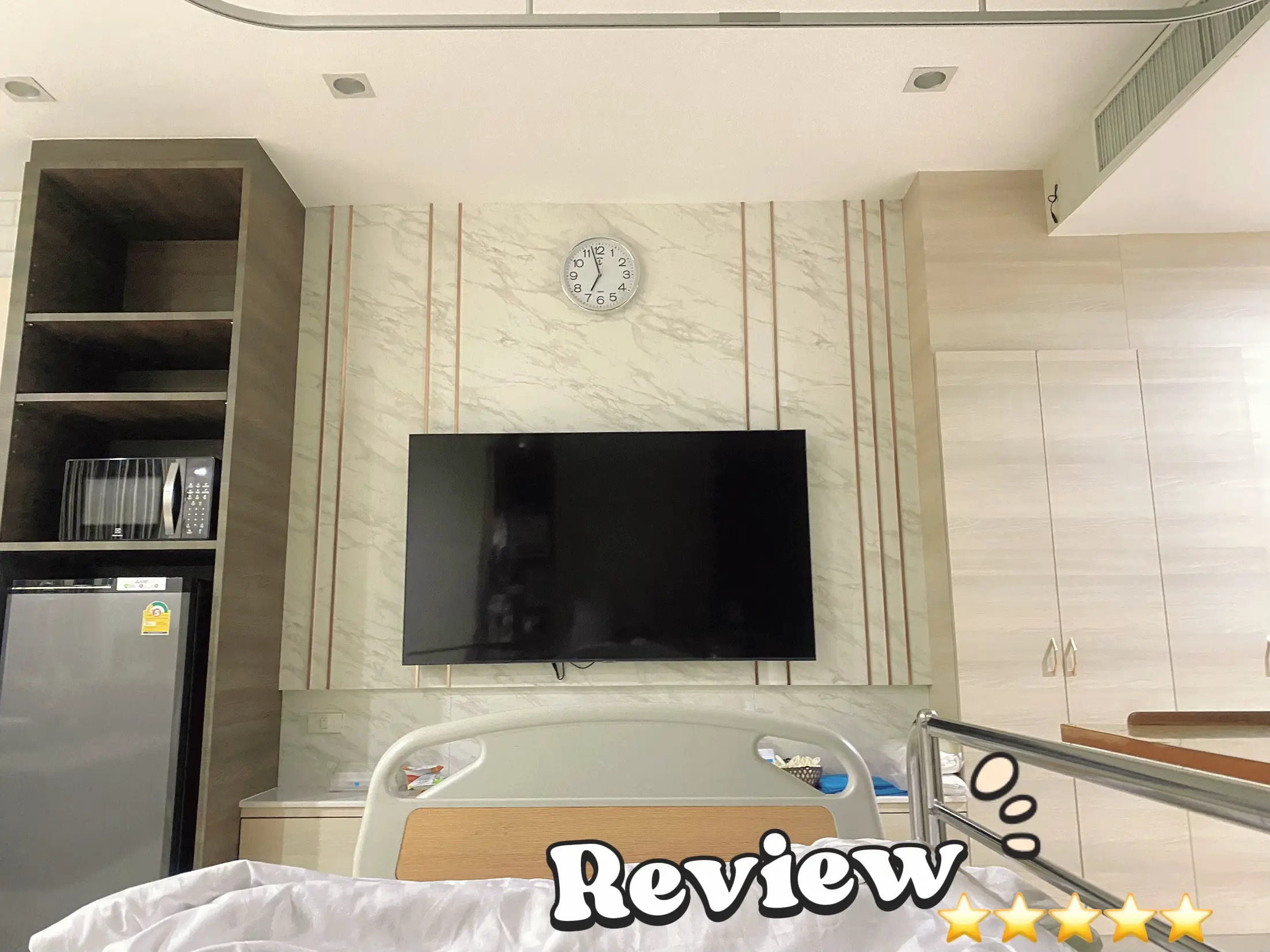 รีวิว นอนรพ.แบบใช้ประกันสุขภาพaxa | แกลเลอรีที่โพสต์โดย Mind jr | Lemon8