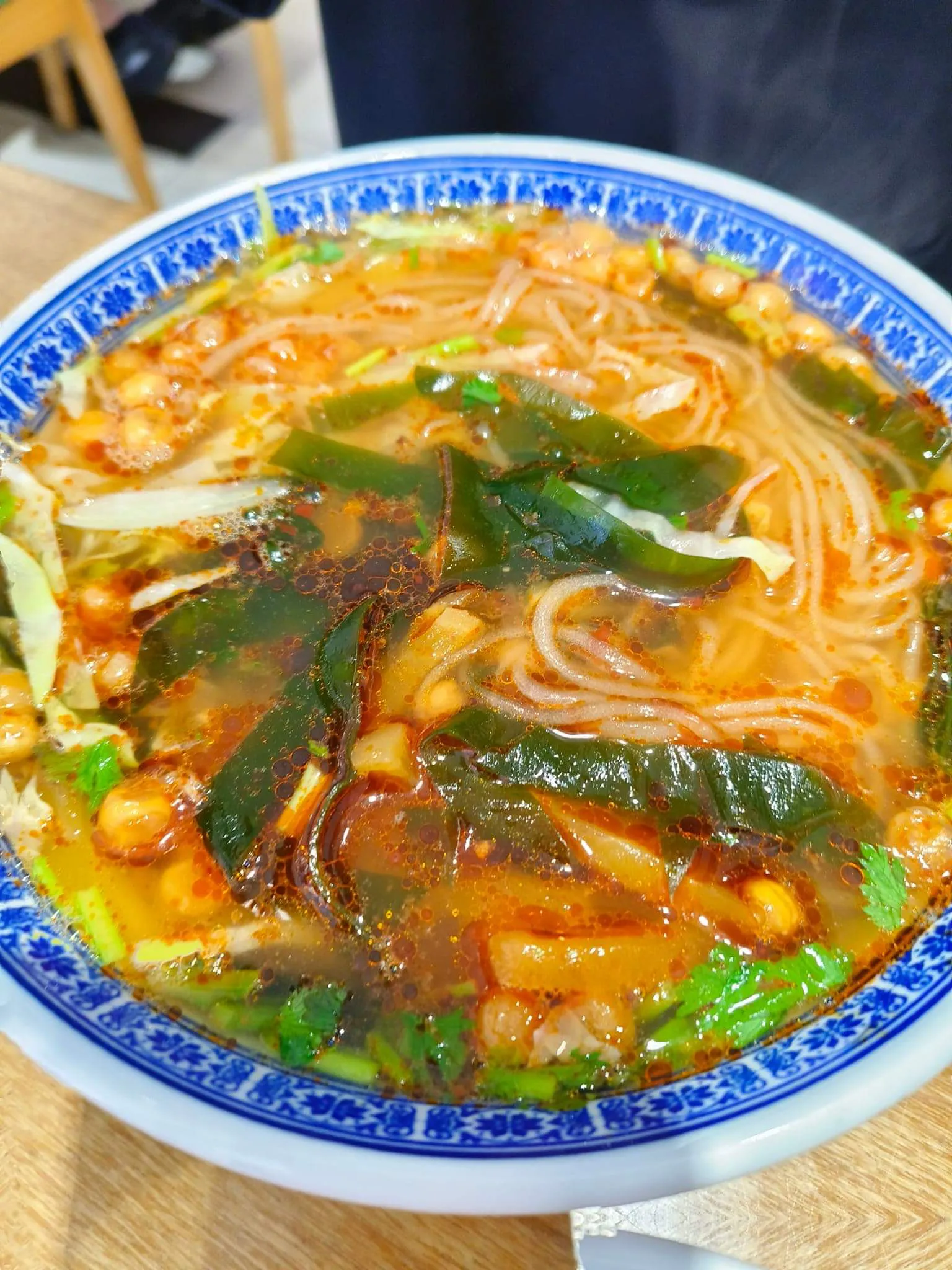 อาหารฮาลาลจีน ที่ซานตง จี๋หนานเมืองไม่มีคนไทเล้ย🍋 | แกลเลอรีที่โพสต์โดย ...