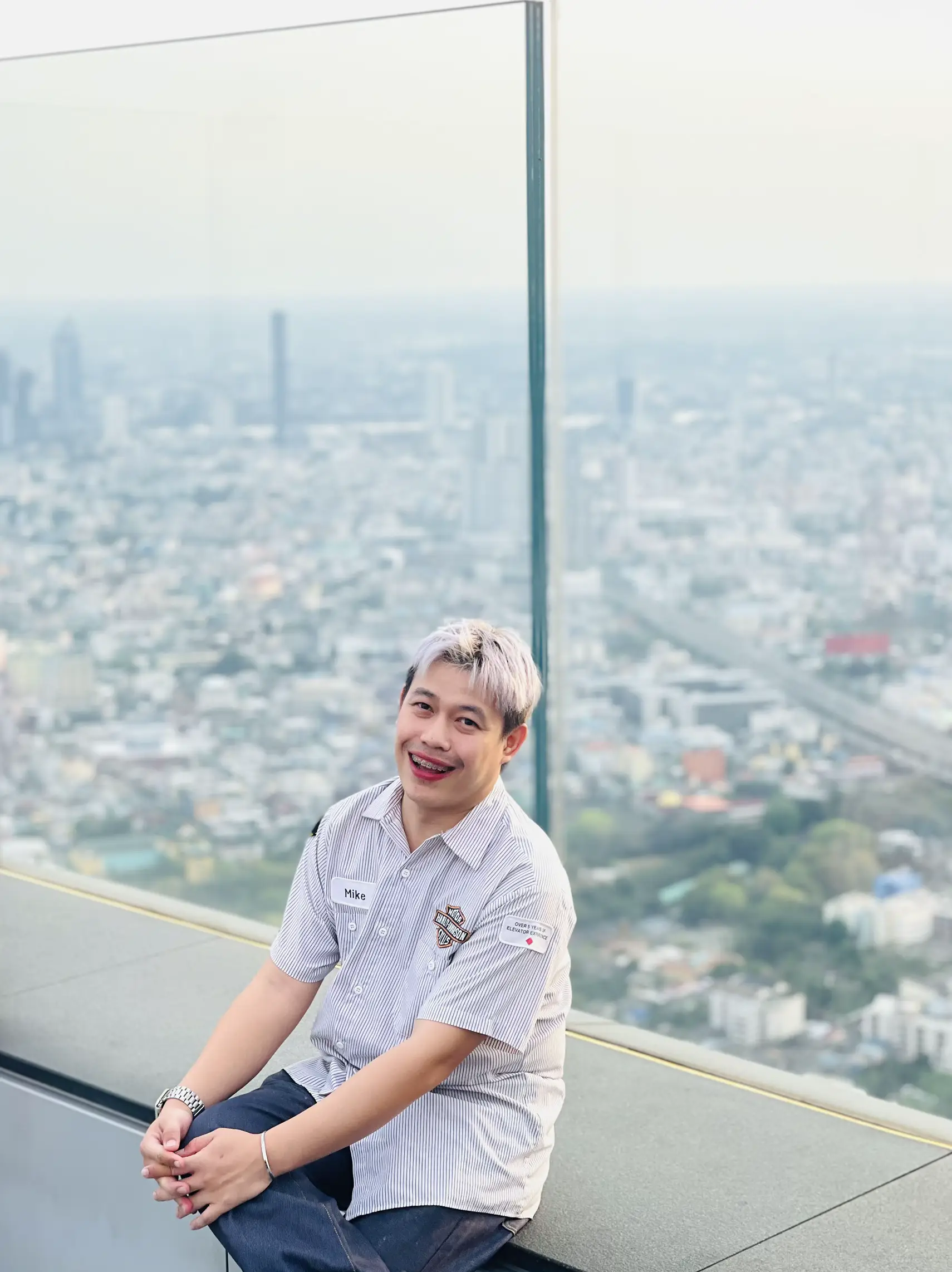 รีวิวขึ้นตึกมหานครด้วยงบหลักร้อย | แกลเลอรีที่โพสต์โดย Np.petch | Lemon8