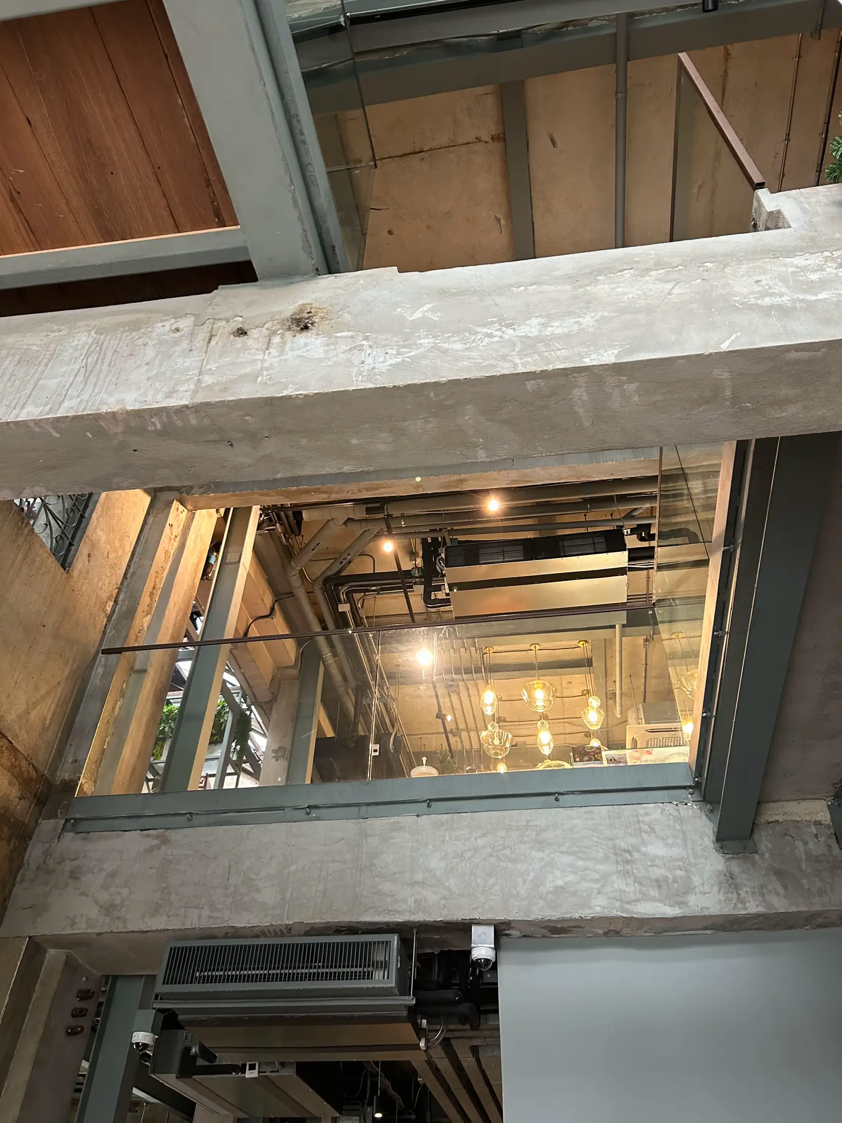 IM En Ville "Full In The City" Café Hit Neighborhood | Gallery posted by Magazine | Lemon8