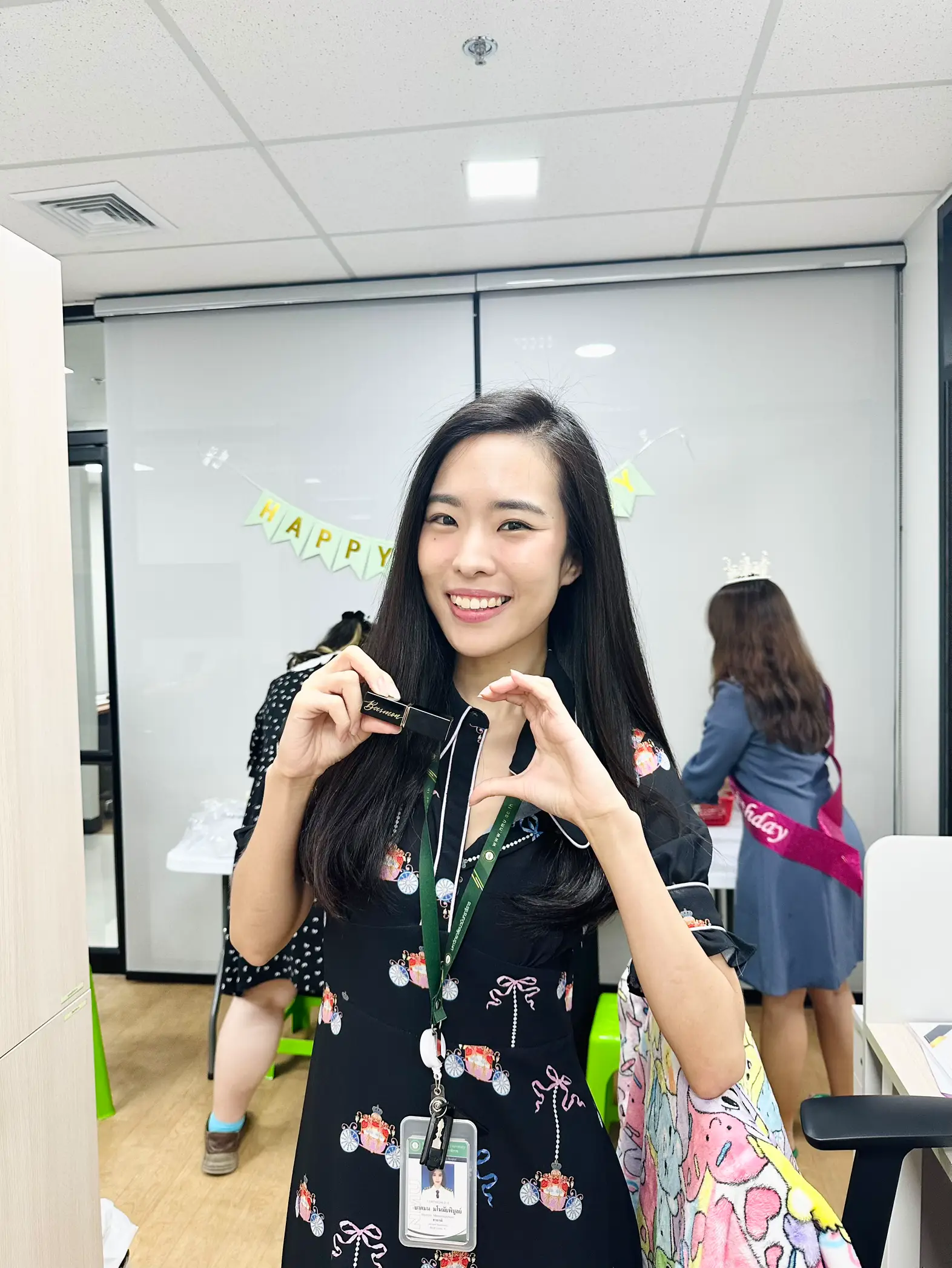 Moisture Rich Lipstick ฉ่ำจริงง สวยมากก | แกลเลอรีที่โพสต์โดย bbasmon | Lemon8