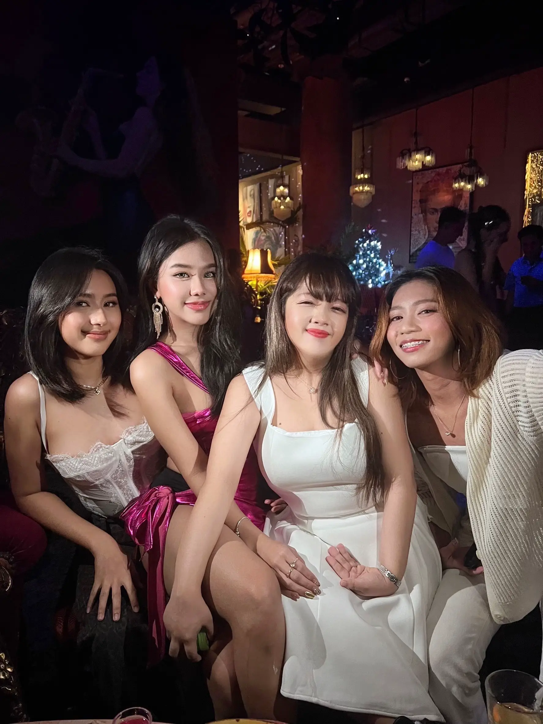 Happy birthday at Flamenco 🎂🌈 ️ | แกลเลอรีที่โพสต์โดย Cat kitty | Lemon8