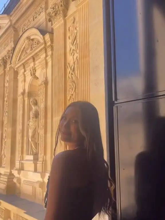 Paris | วิดีโอที่เผยแพร่โดย NisaSunisa | Lemon8