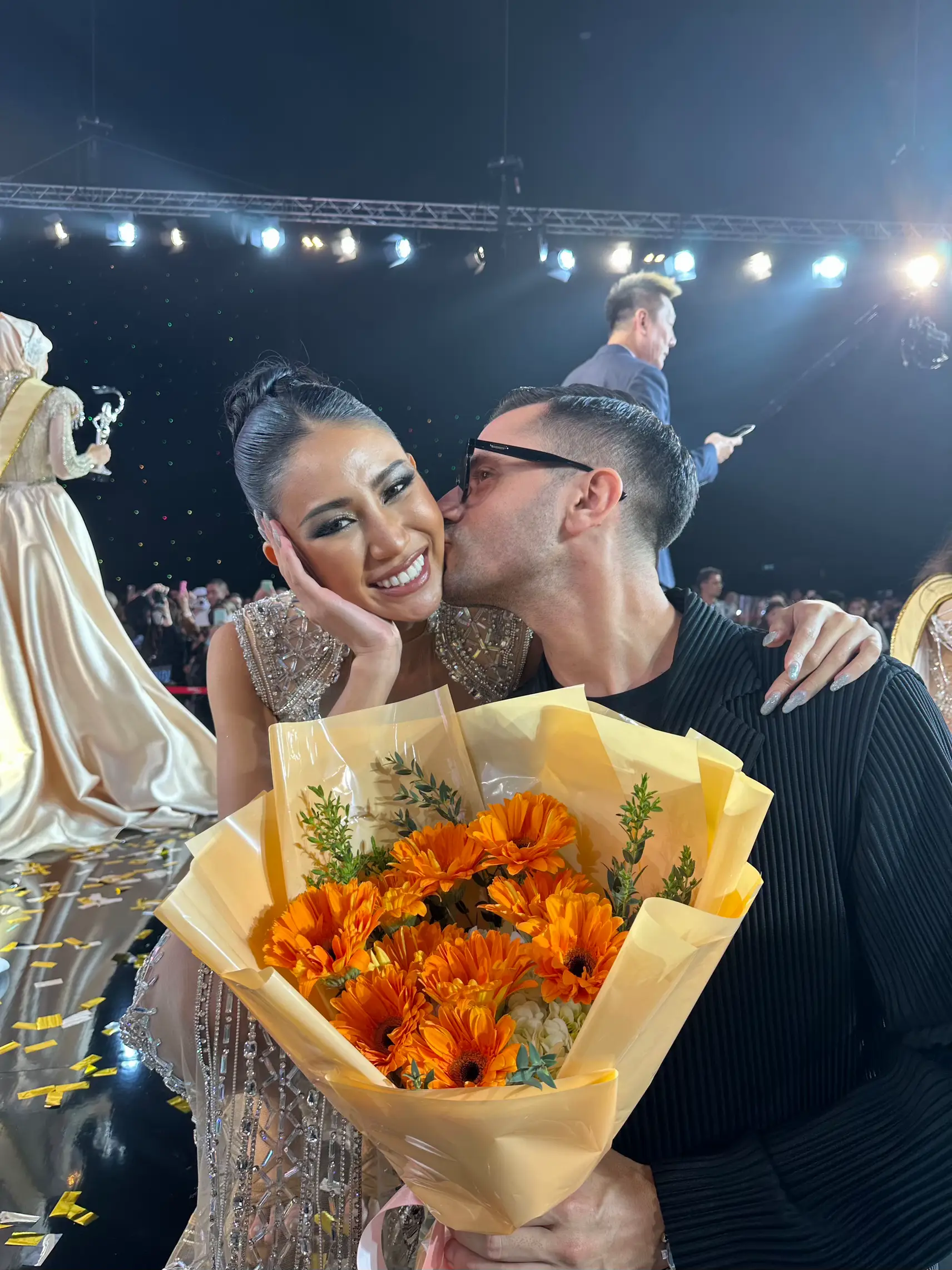 ครบฝรั่งมันเป็นยังไง ? | แกลเลอรีที่โพสต์โดย Wei Knt | Lemon8