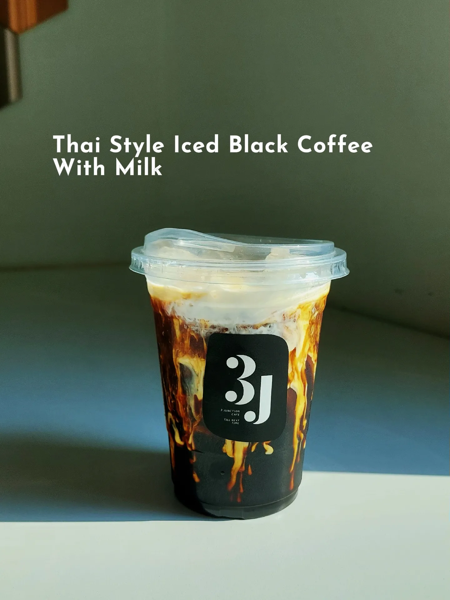 Thai Style Iced Black Coffee With Milk | แกลเลอรีที่โพสต์โดย 3 Junction ...
