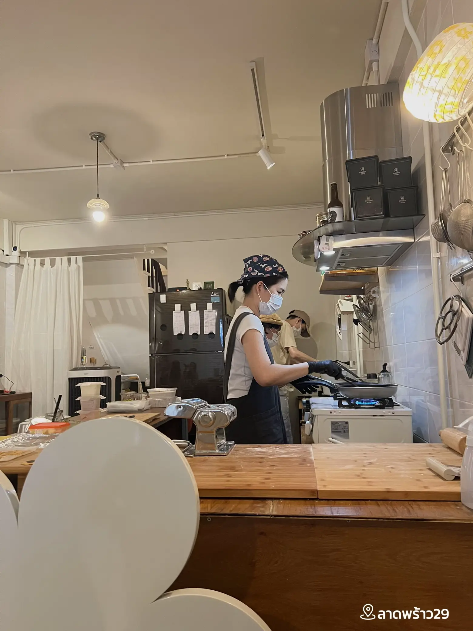 รีวิวแบบไม่อวย PHOkitchen ร้านพาสต้าเส้นสดที่จองยากสุดๆ! | แกลเลอรีที่โพสต์โดย NCH.W | Lemon8