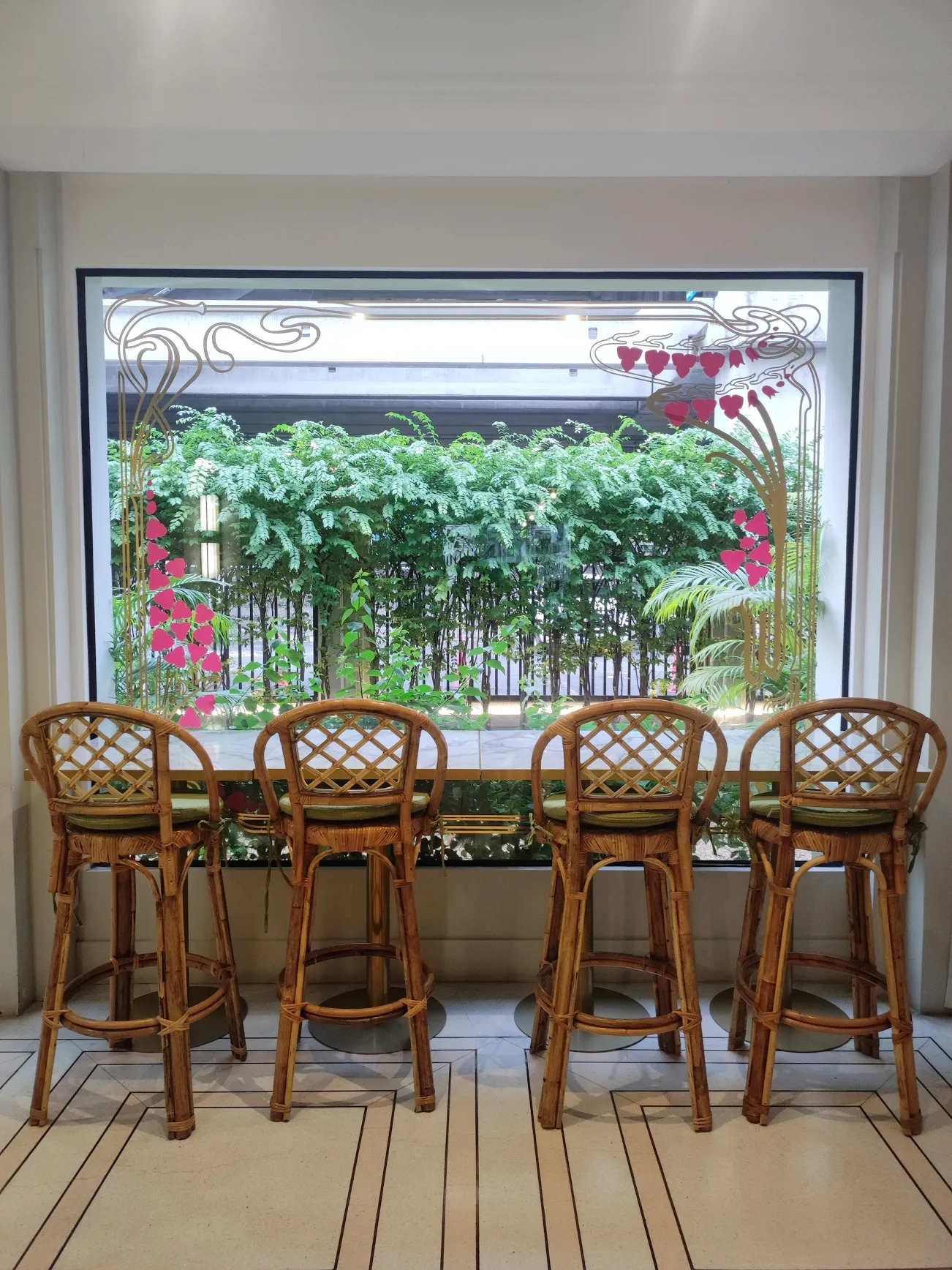 Blue Ray Bar Rooftop🍸💙 บาร์ลับติดBTSพญาไทรีบมาก่อนแมส👀 | แกลเลอรีที่ ...