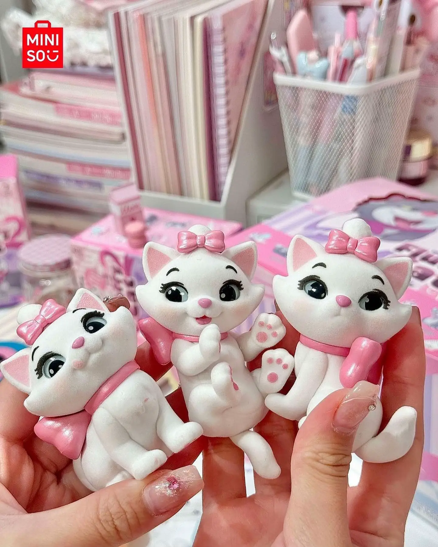 กล่องสุ่ม miniso | 𝐃𝐢𝐬𝐧𝐞𝐲 𝐅𝐥𝐮𝐟𝐟𝐲 𝐂𝐚𝐭 🎀 | แกลเลอรีที่โพสต์โดย LALITA 🍒 ...