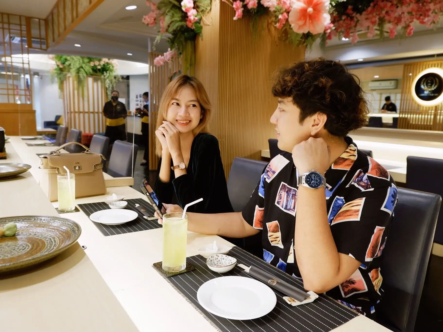 พากิน 𝑲𝑶𝑲𝑶 Hand Roll Bar แฮนด์โรลที่ได้ฟีลโอมากาเสะสุดๆ | แกลเลอรีที่โพสต์โดย NutCheckin ️Pro ...