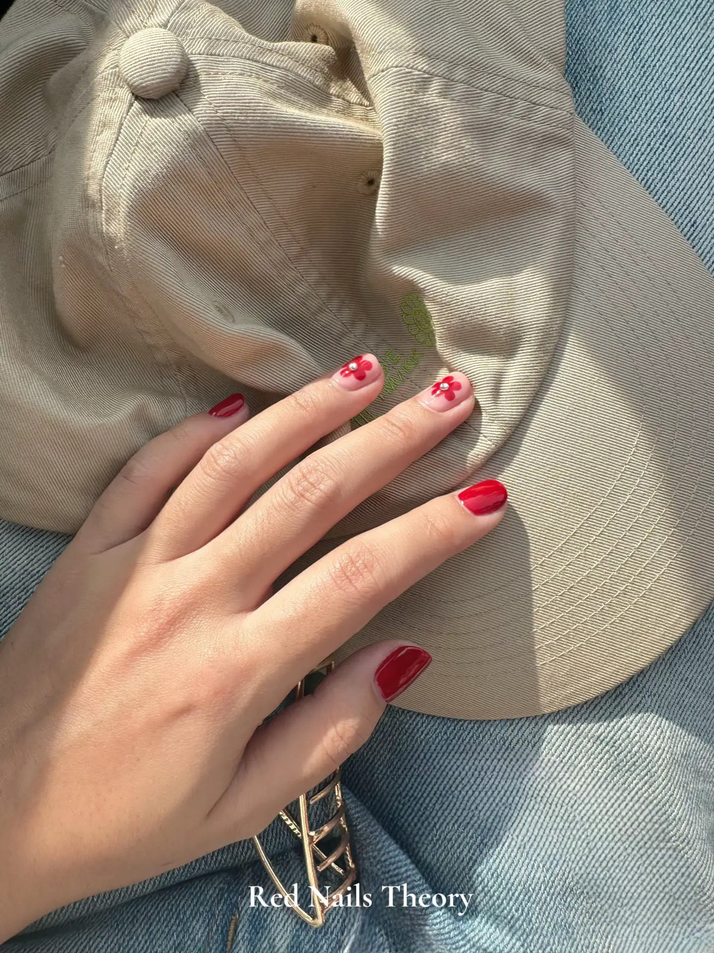 Red nails theory เรื่องเล่าเล็บแดง ️ | แกลเลอรีที่โพสต์โดย Toey jidapha ...