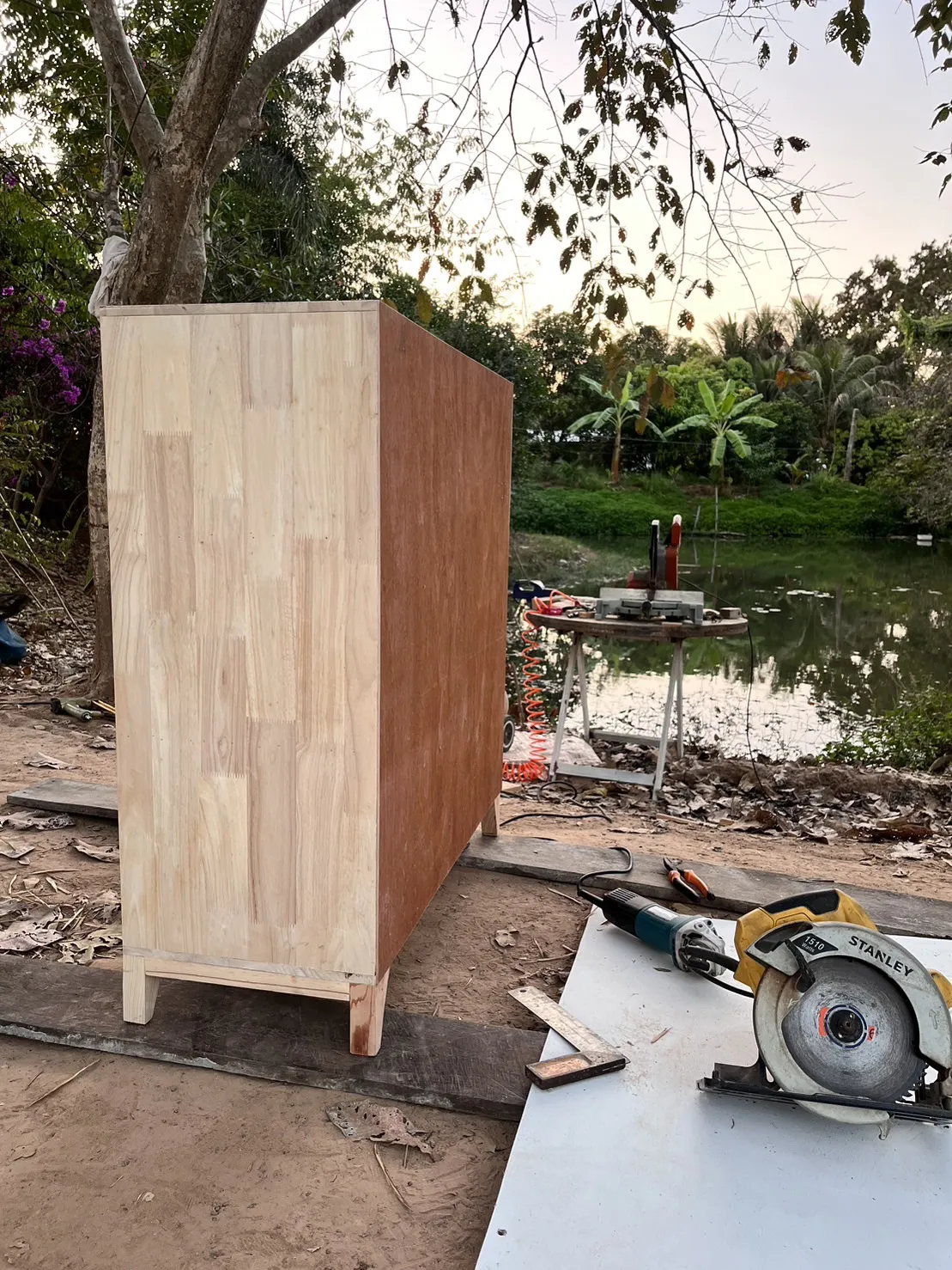 ทำตู้เสื้อผ้าให้ลูกสาวงบไม่ถึง 1,000฿ | แกลเลอรีที่โพสต์โดย Wolf Carpentry | Lemon8