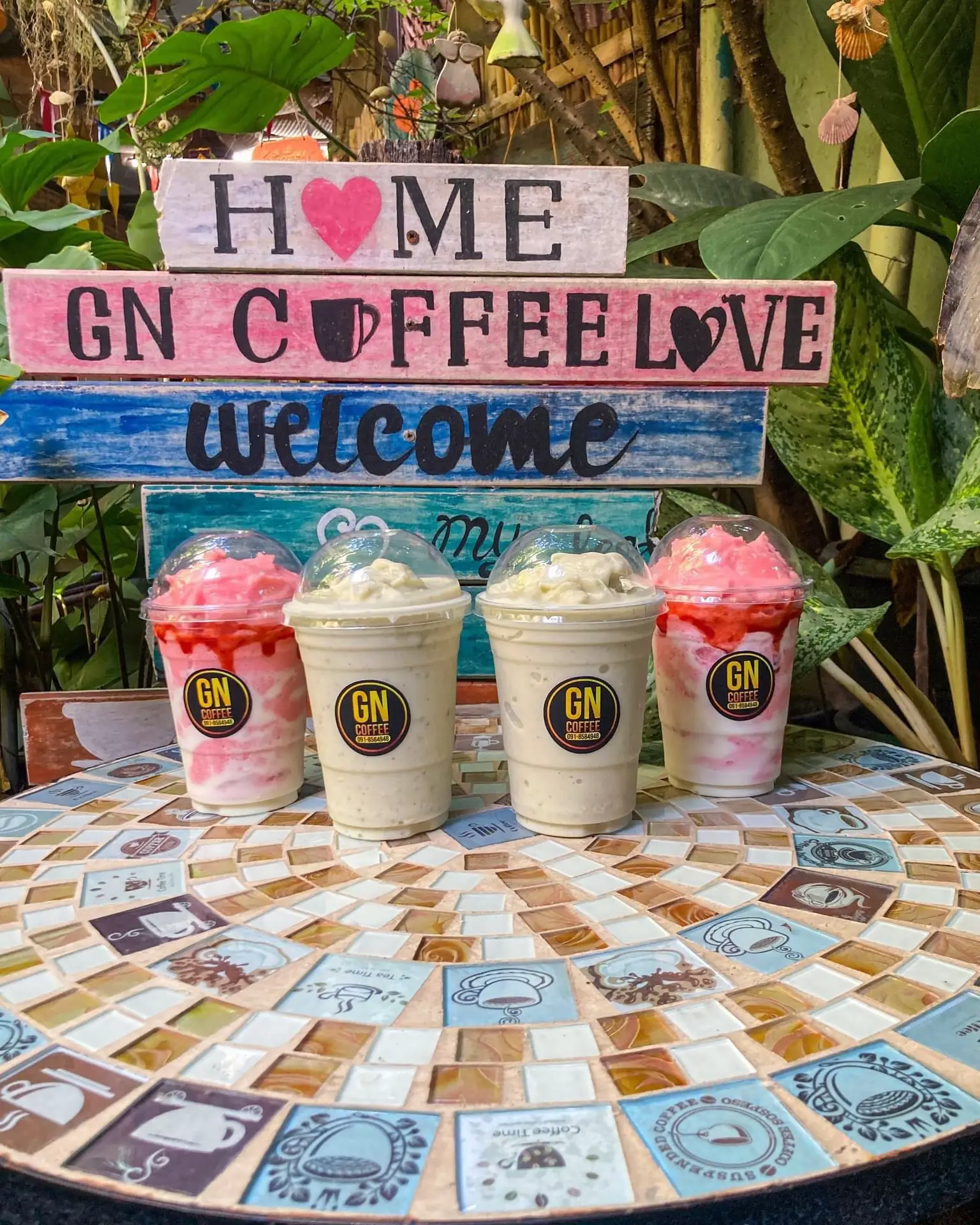 🍓🍶 สตอเบอรี่สมูทตี้โยเกิร์ต & นมสดอะโวคาโดปั่น 🥛🥑 | แกลเลอรีที่โพสต์โดย GNCoffee จ.แพร่ | Lemon8