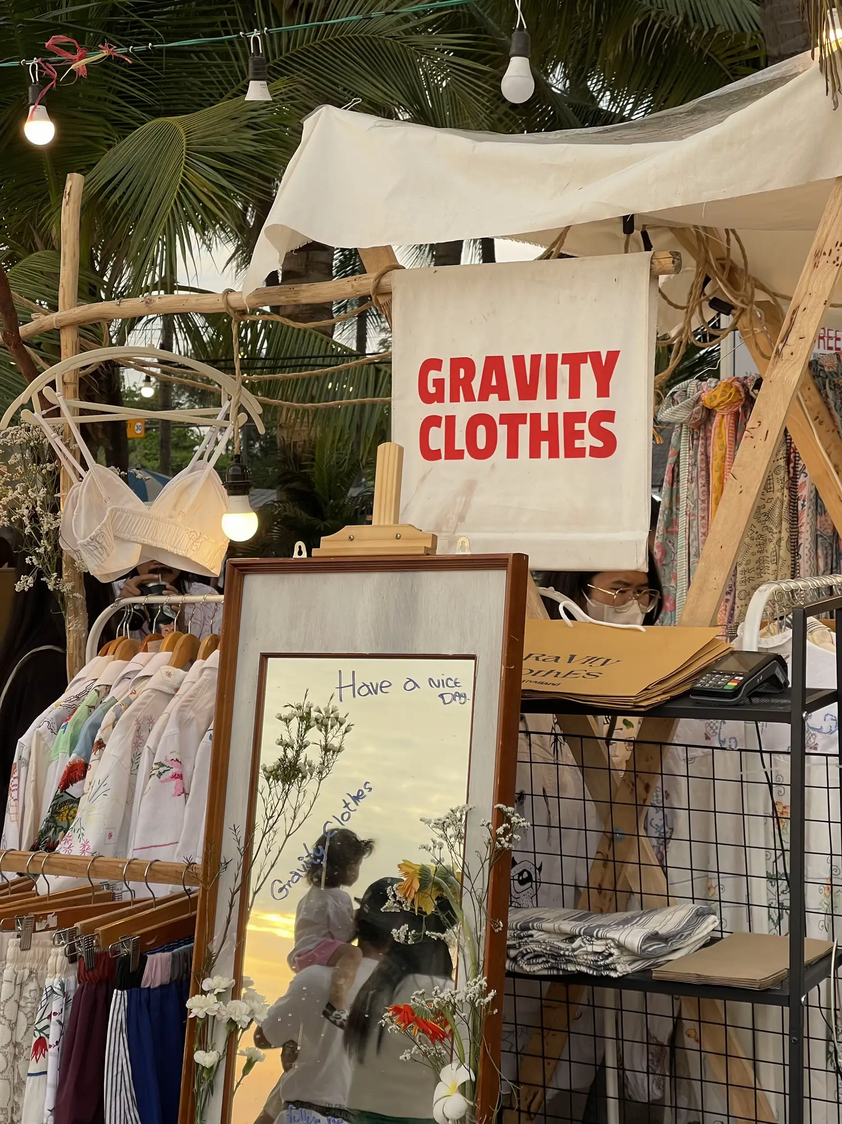 ตลาดน่ารักที่หาดบางแสน: แหล่งช้อปปิ้งที่ไม่ควรพลาด