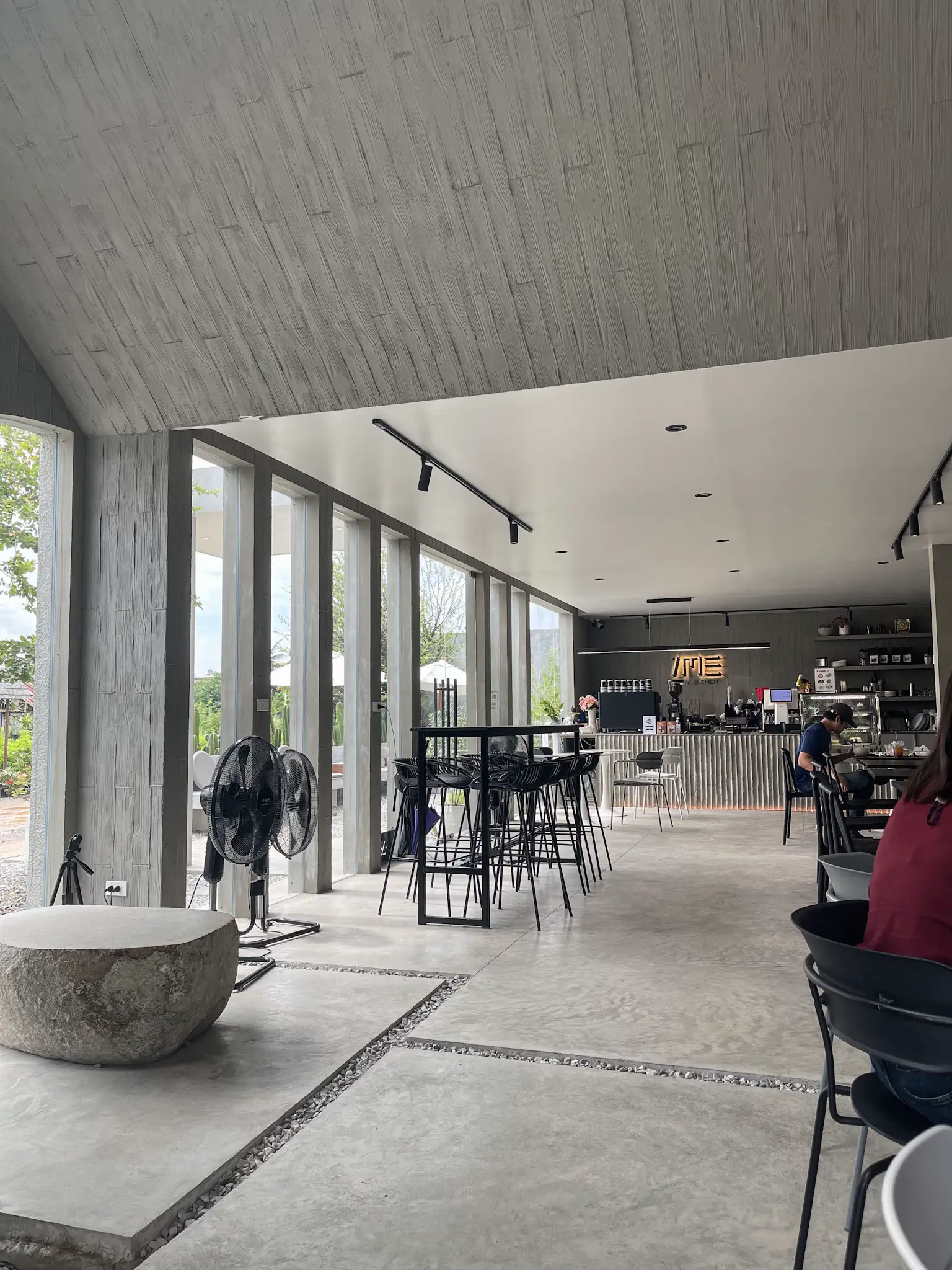 In My Element Cafe☕️ | แกลเลอรีที่โพสต์โดย Daonuea.11 | Lemon8