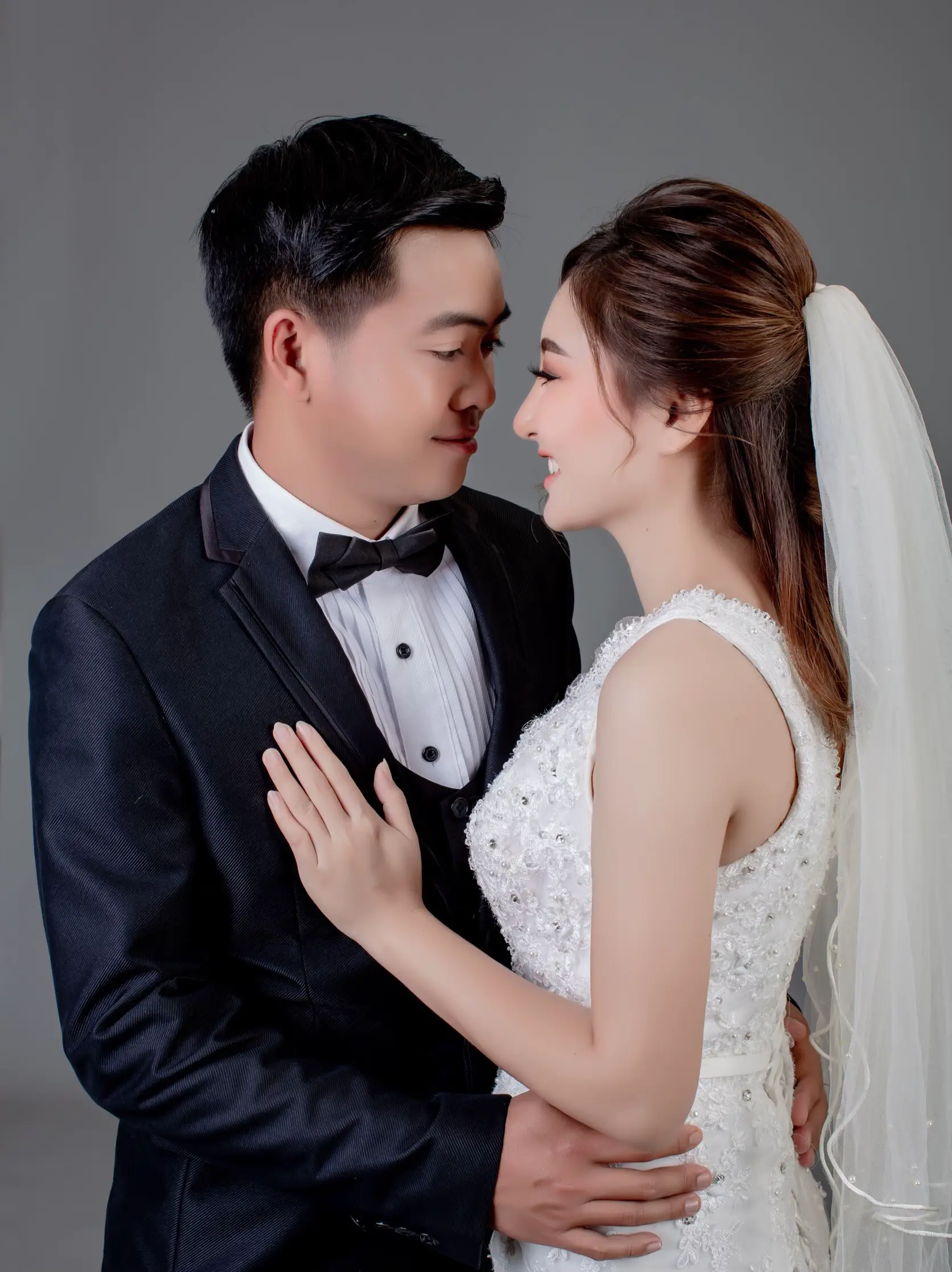 ใครจะไปรู้ว่าคู่ชีวิตดีๆ บางทีมันก็ได้จากโลกออนไลน์นี้แหละ | แกลเลอรีที่โพสต์โดย Micky Kanjana ...