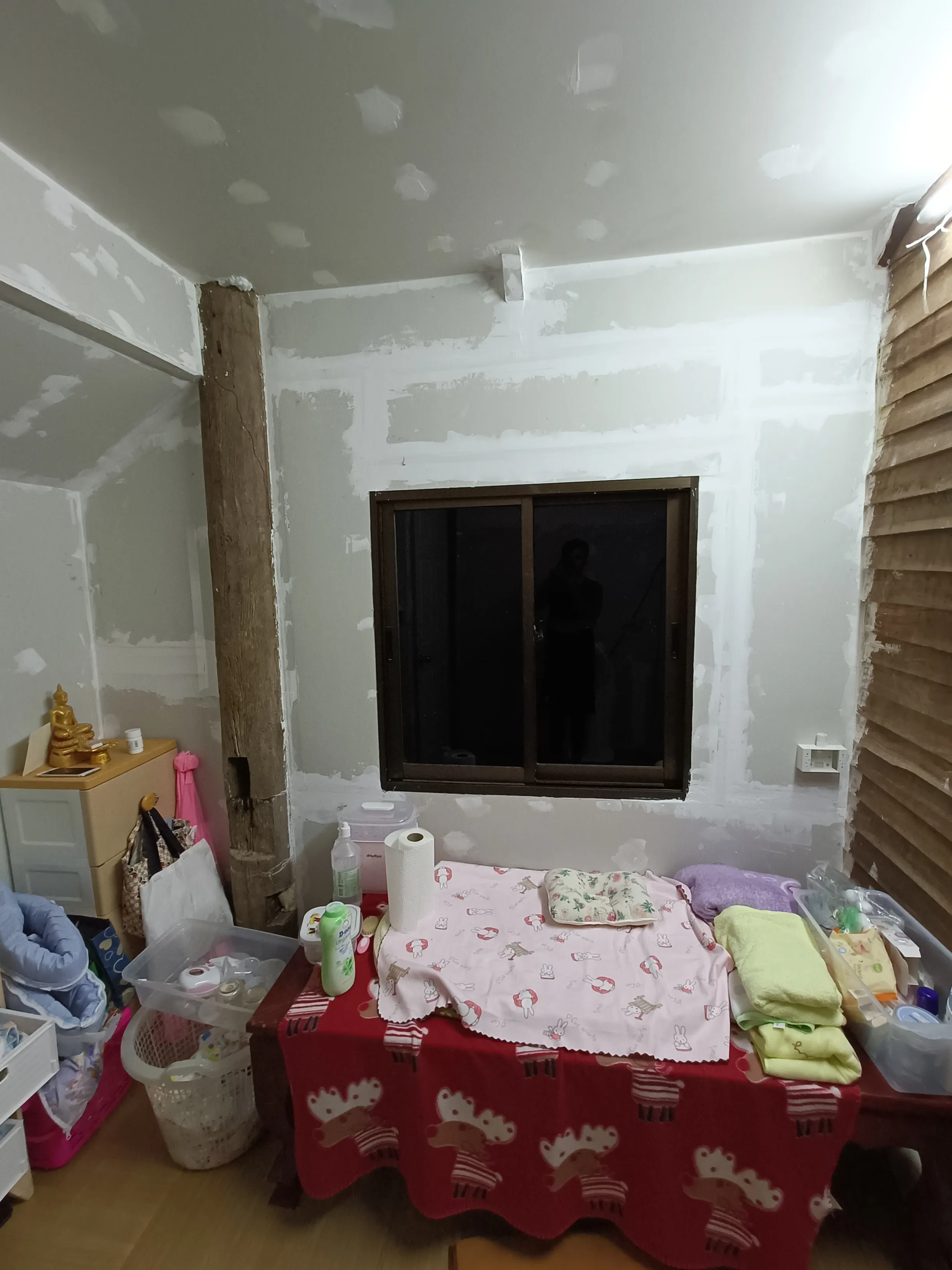 เปลี่ยนโฉมบ้านร้าง ให้น่าอยู่ 📸 🍋 | แกลเลอรีที่โพสต์โดย Wolf Carpenter | Lemon8