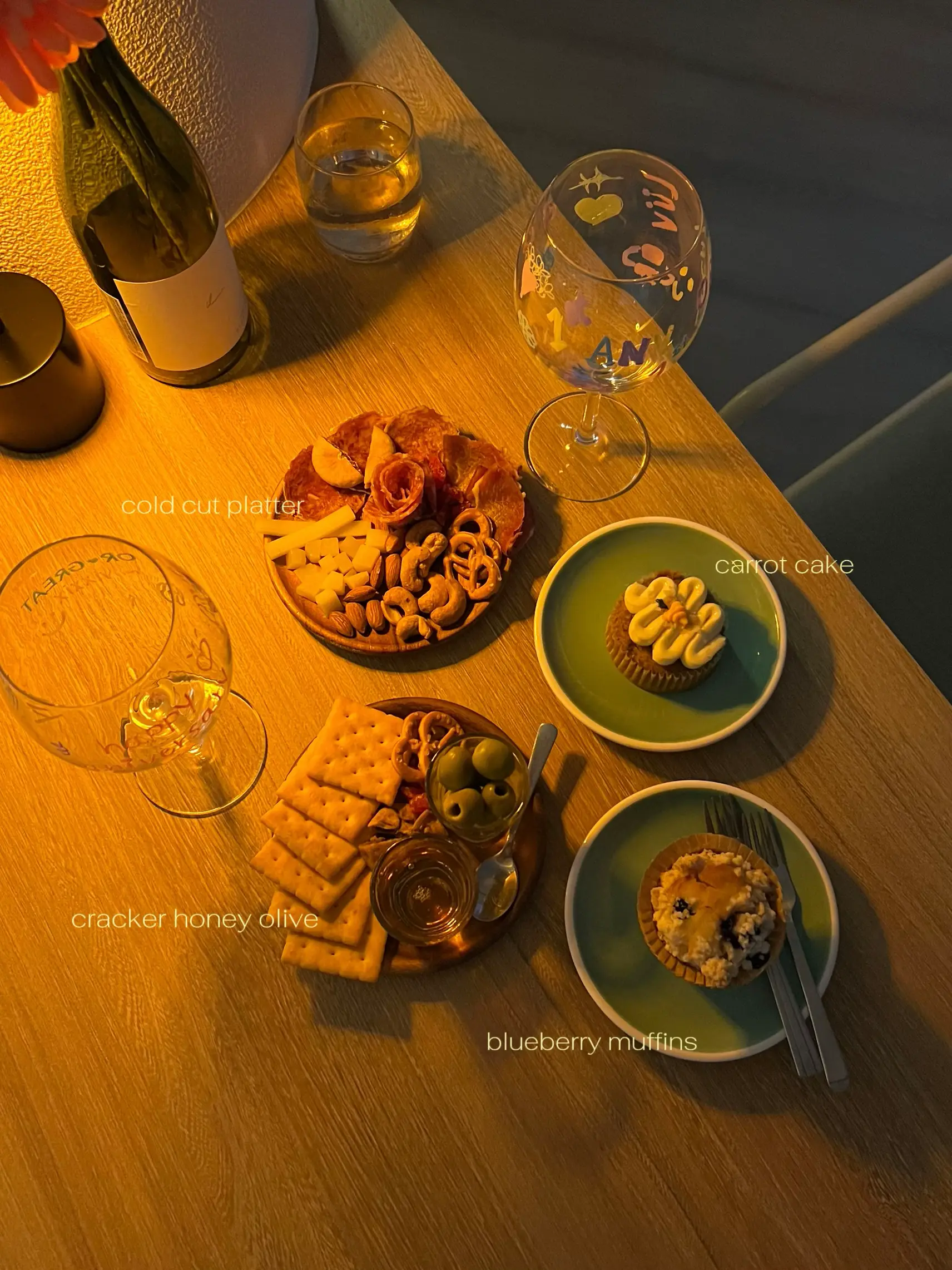 WNL coffee and wine🍾🫗| บาร์ลับย่านศรีราชา | แกลเลอรีที่โพสต์โดย oror | Lemon8