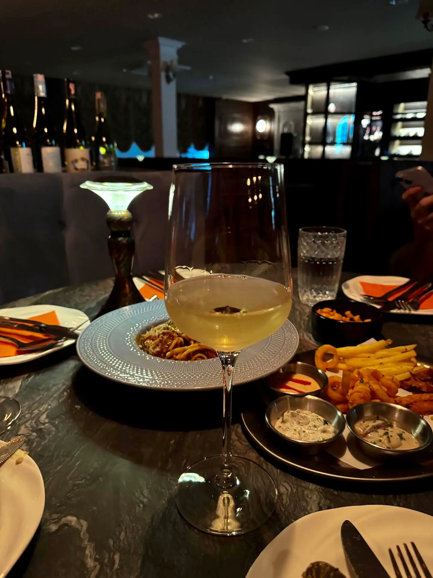 Maria Bar BKK บาร์ลับเปิดใหม่ติด bts พระโขนง 🥂 | แกลเลอรีที่โพสต์โดย ...