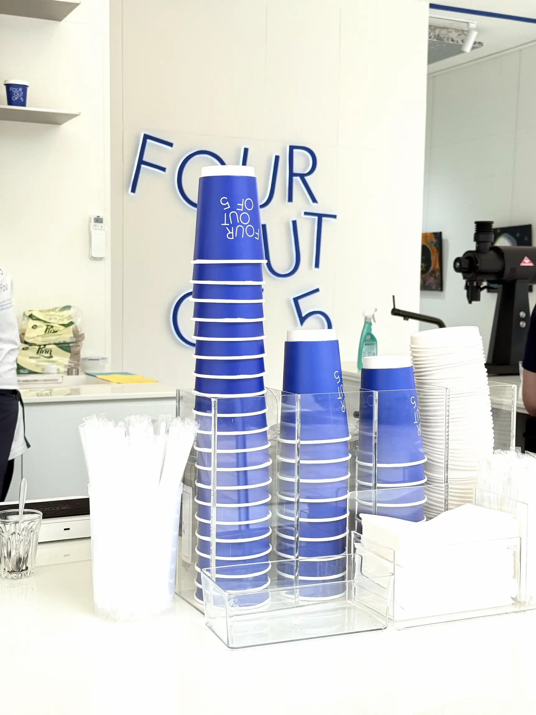 FOUR OUT OF 5 💙 | แกลเลอรีที่โพสต์โดย เที่ยวไปกับเอ็ก | Lemon8