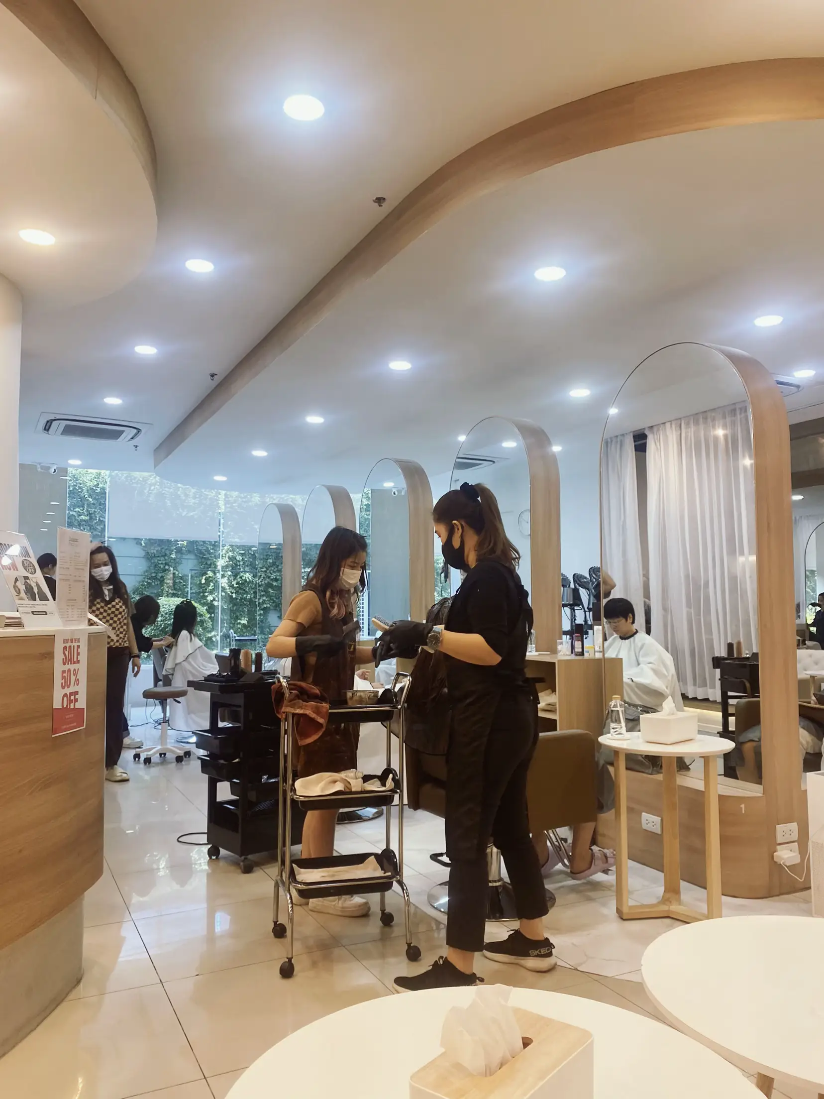 💇🏼‍♀️ พาไปตัดผมที่ Guiro Salon ในงบ500บาท 💸 | แกลเลอรีที่โพสต์โดย ...