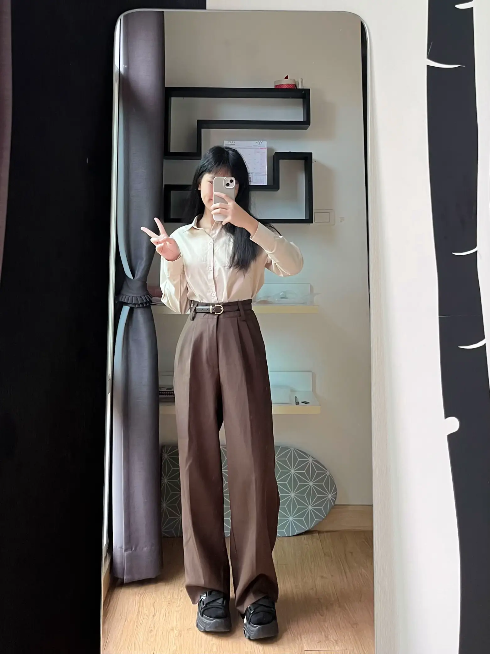 OOTD 150cm🤎All Brown🧸📜Office look☕️ | แกลเลอรีที่โพสต์โดย Boxofsher 🥨 | Lemon8