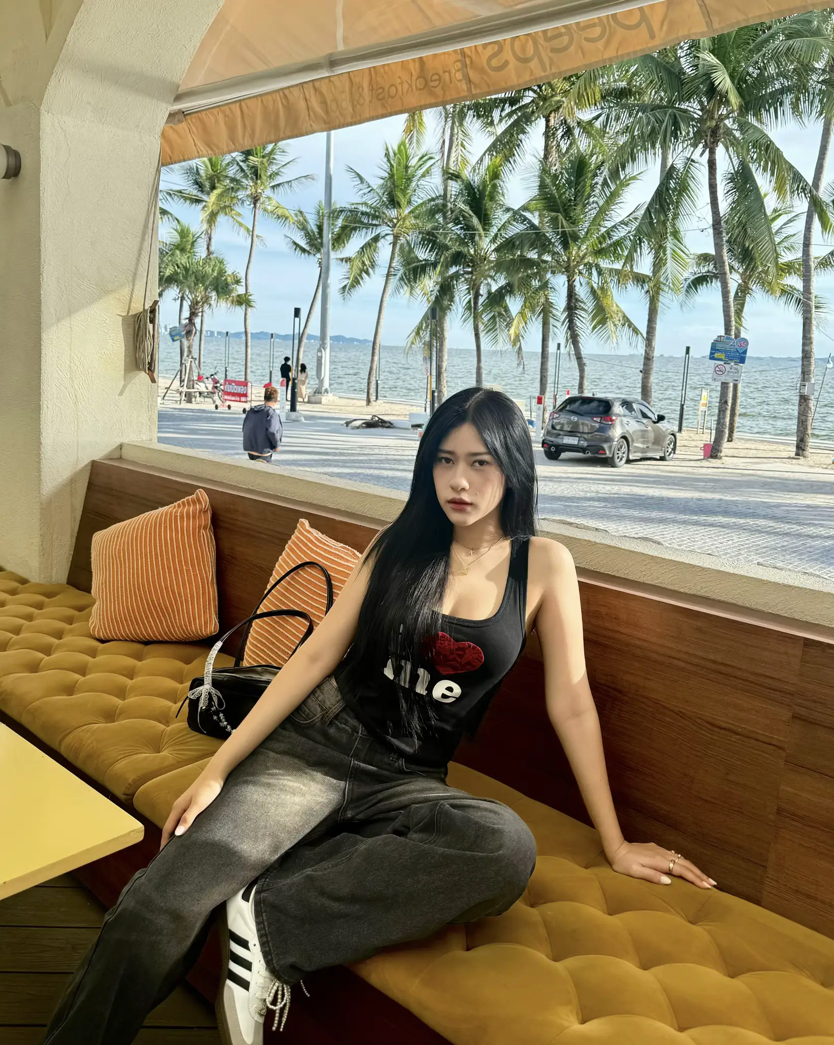 PEEPS Breakfast and bar🌴 | แกลเลอรีที่โพสต์โดย KIK | Lemon8