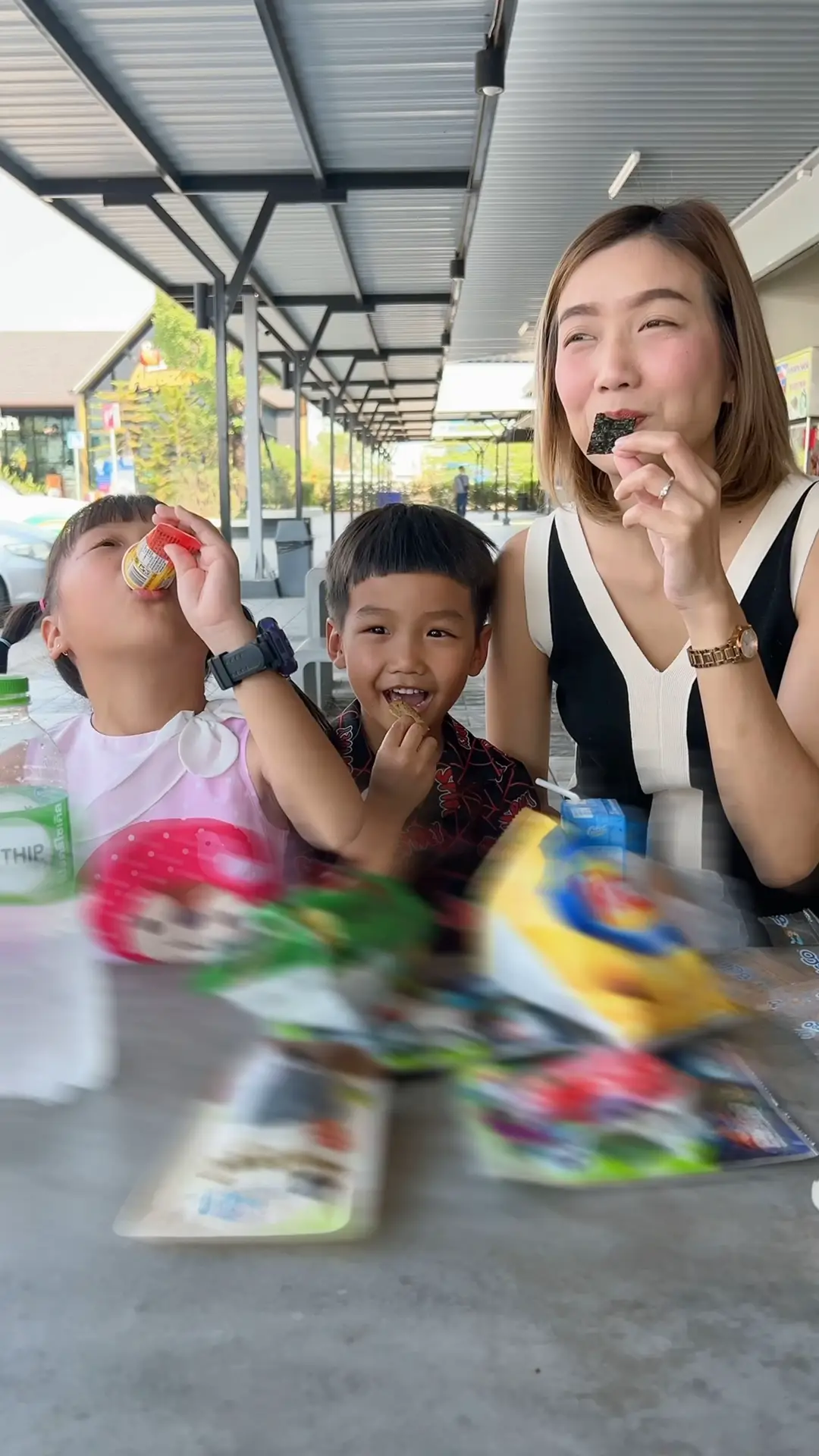 อย่าลืมมาฟื้นรอยยิ้มให้โลกกันเยอะๆนะคะ 😍 | วิดีโอที่เผยแพร่โดย NIRIN CHANNEL | Lemon8