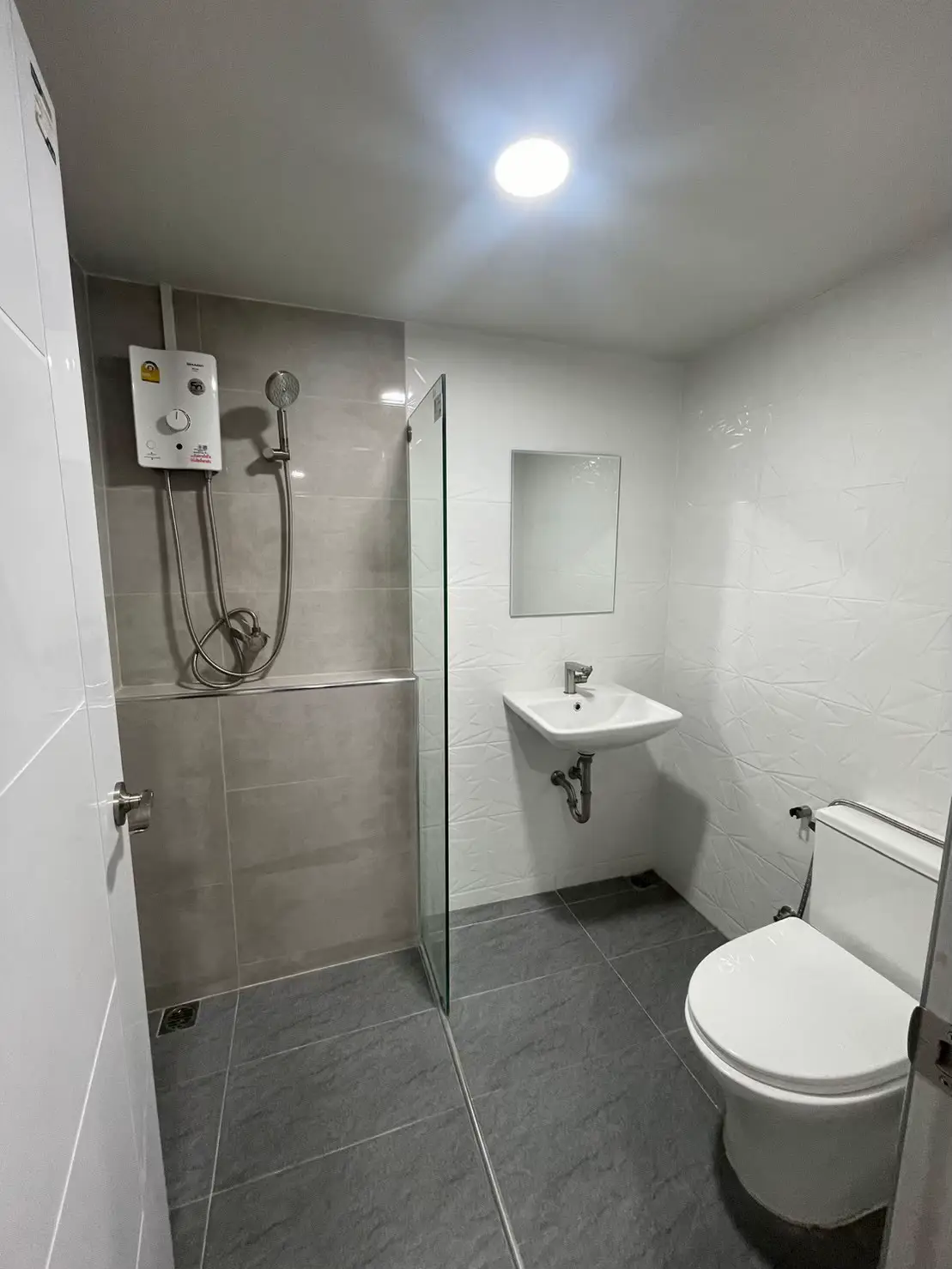 รีวิว The circle Apartments | แกลเลอรีที่โพสต์โดย Purify Property | Lemon8