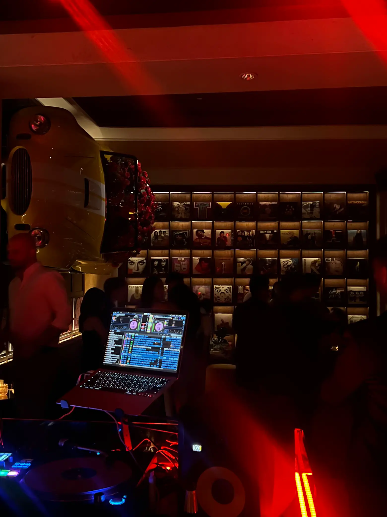 truth or dare (langsuan) 🌙 | แกลเลอรีที่โพสต์โดย Pluto.P | Lemon8