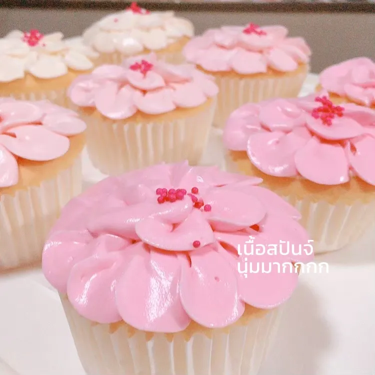 คัพเค้กบัตเตอร์ครีม | แกลเลอรีที่โพสต์โดย Dathi 888 | Lemon8